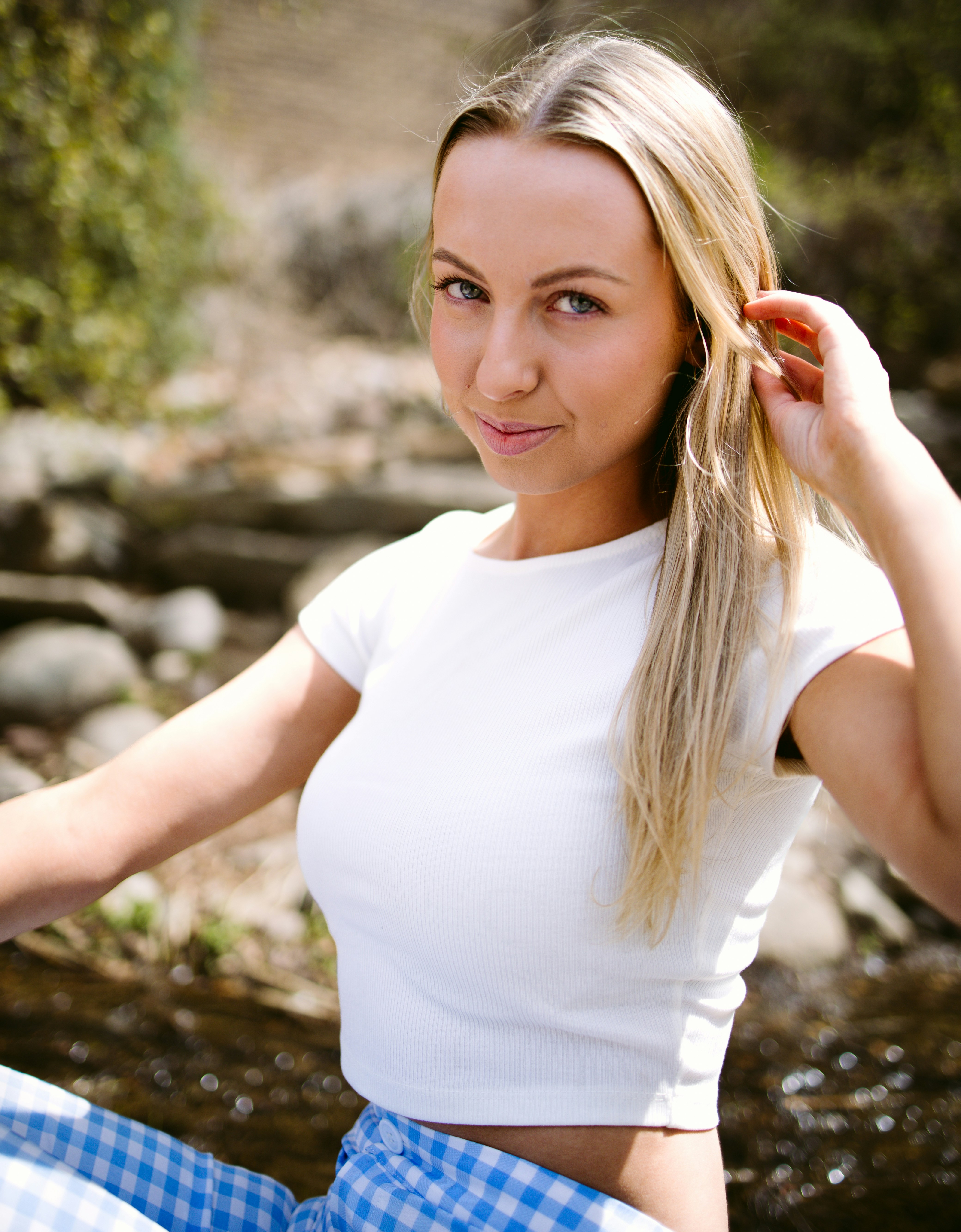 Soft-focus Portrait in Sunlit Escape