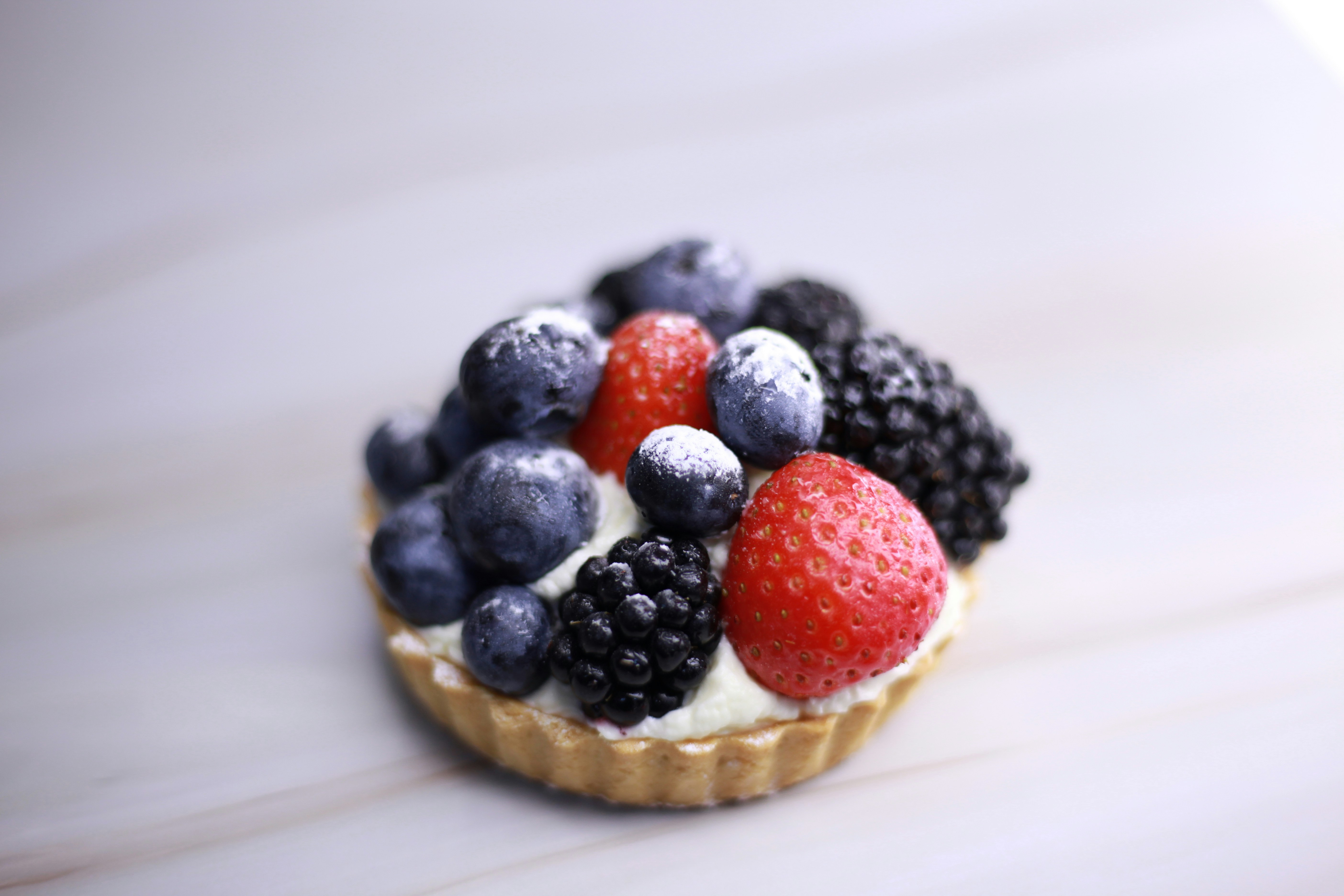 Berry-topped Tartlet with Creamy Base