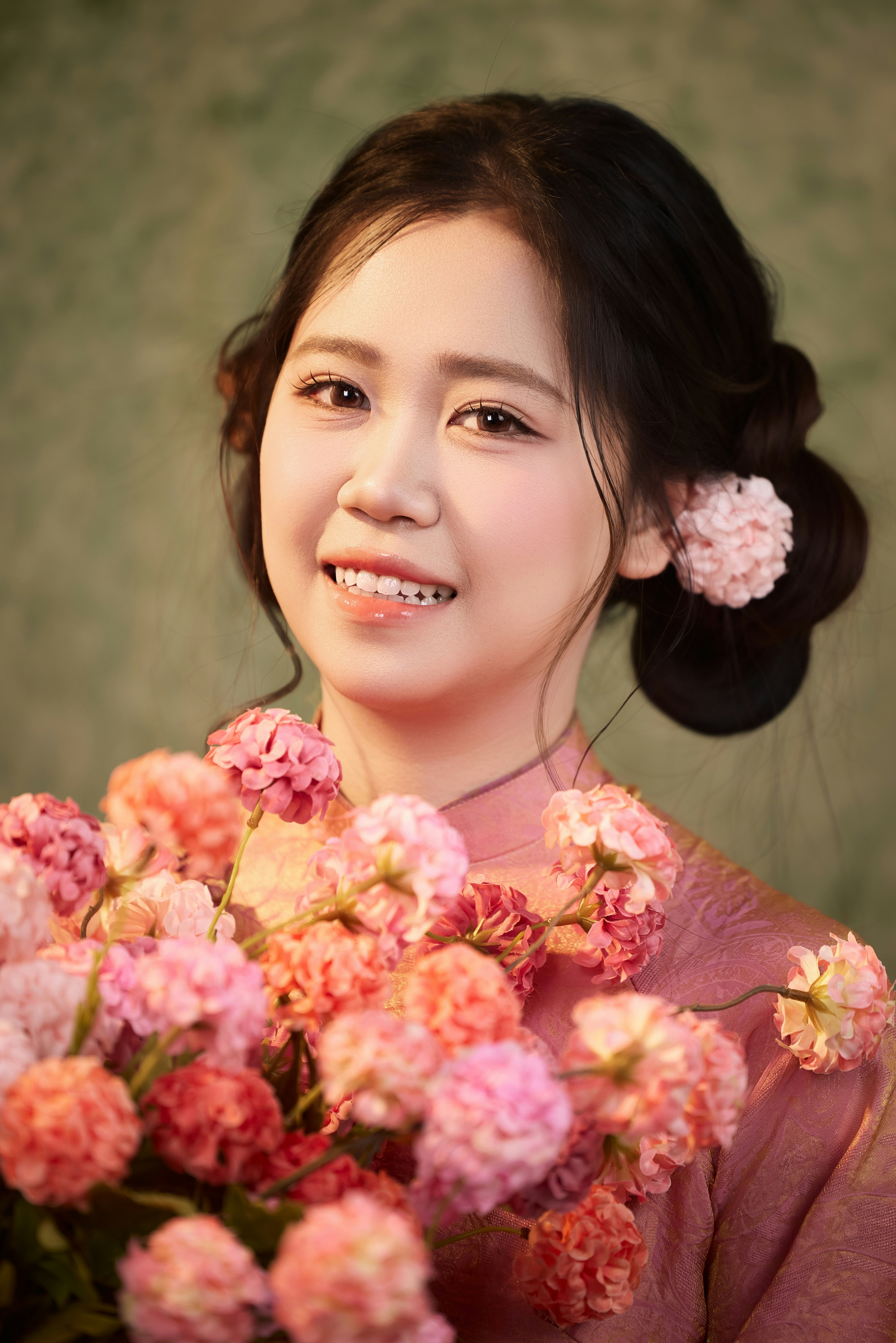 Floral Grace: A Soft Portrait in Bloom