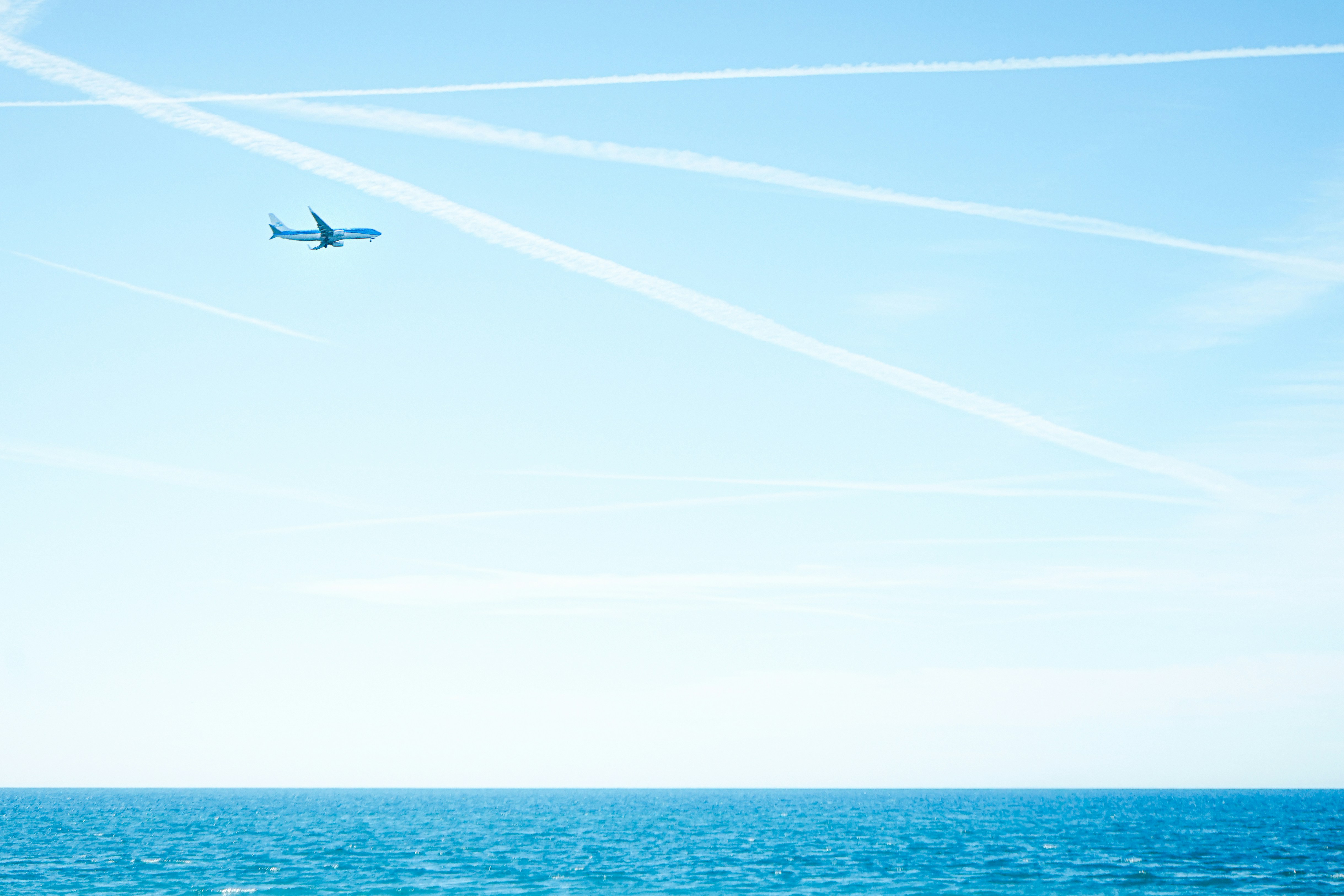Transatlantic Flight Threading the Sky