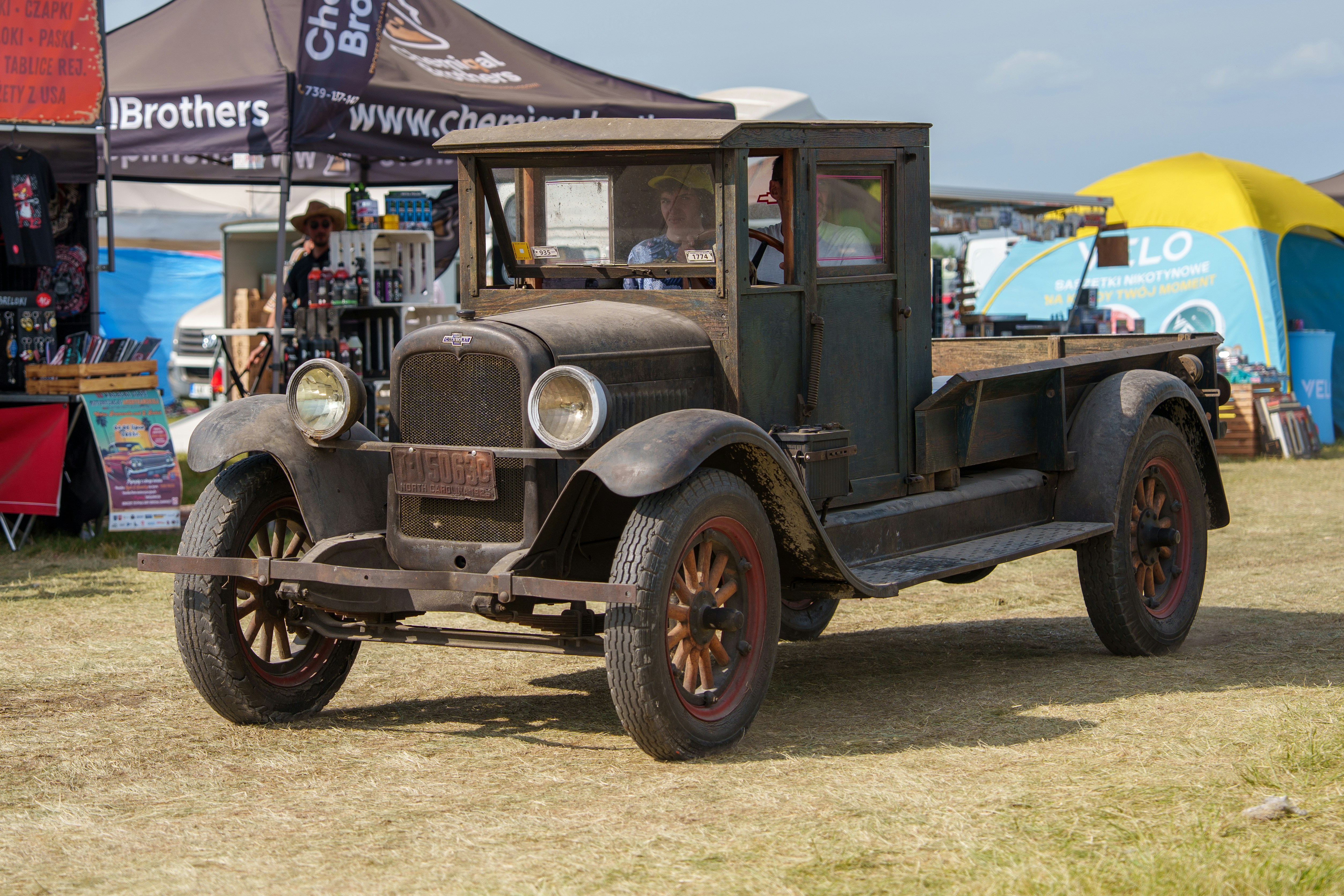 Rusty Steam Era Hauler at a Sunlit Vintage Show