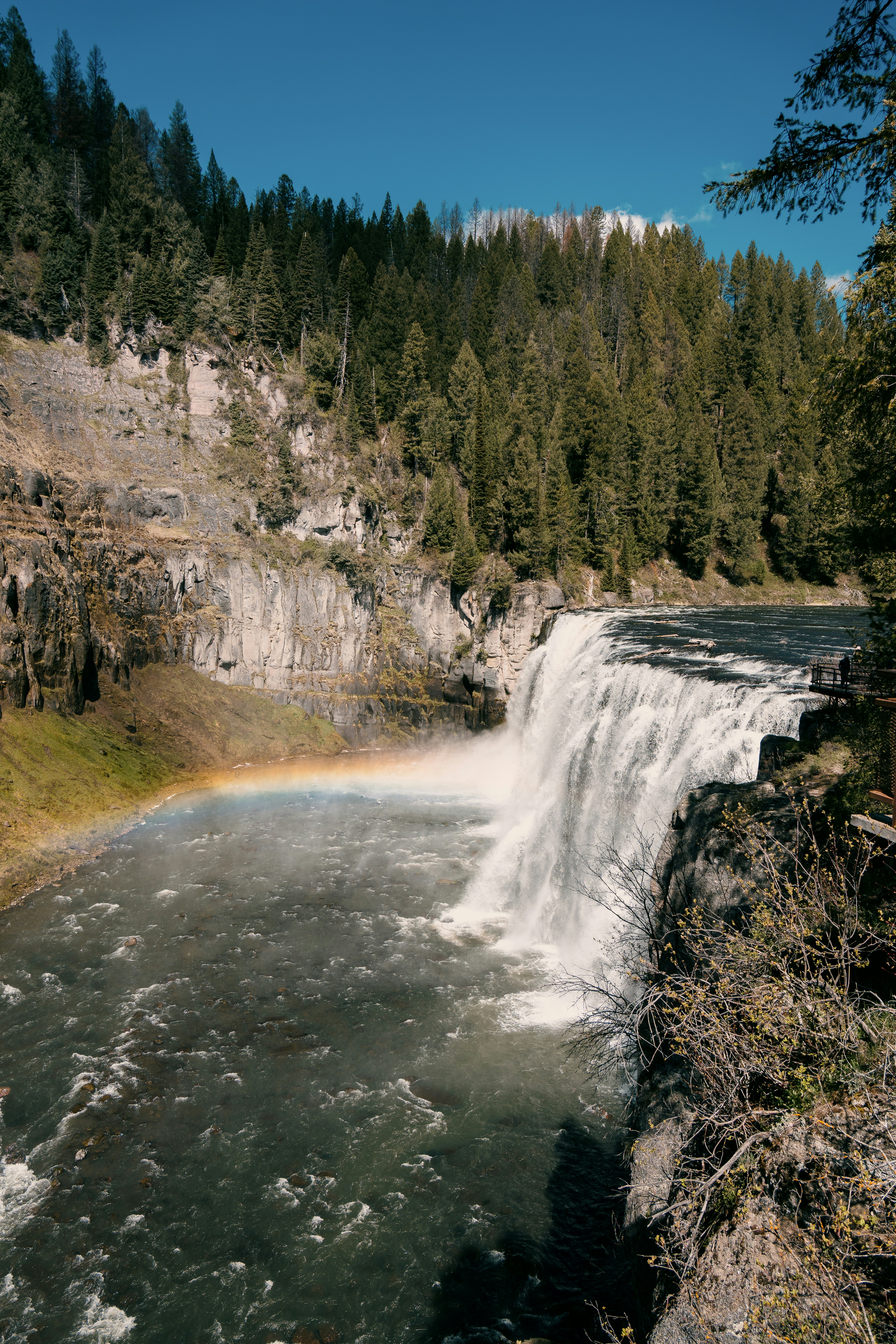Cascade in the Cedar Gorge: Rainbow at the Rim