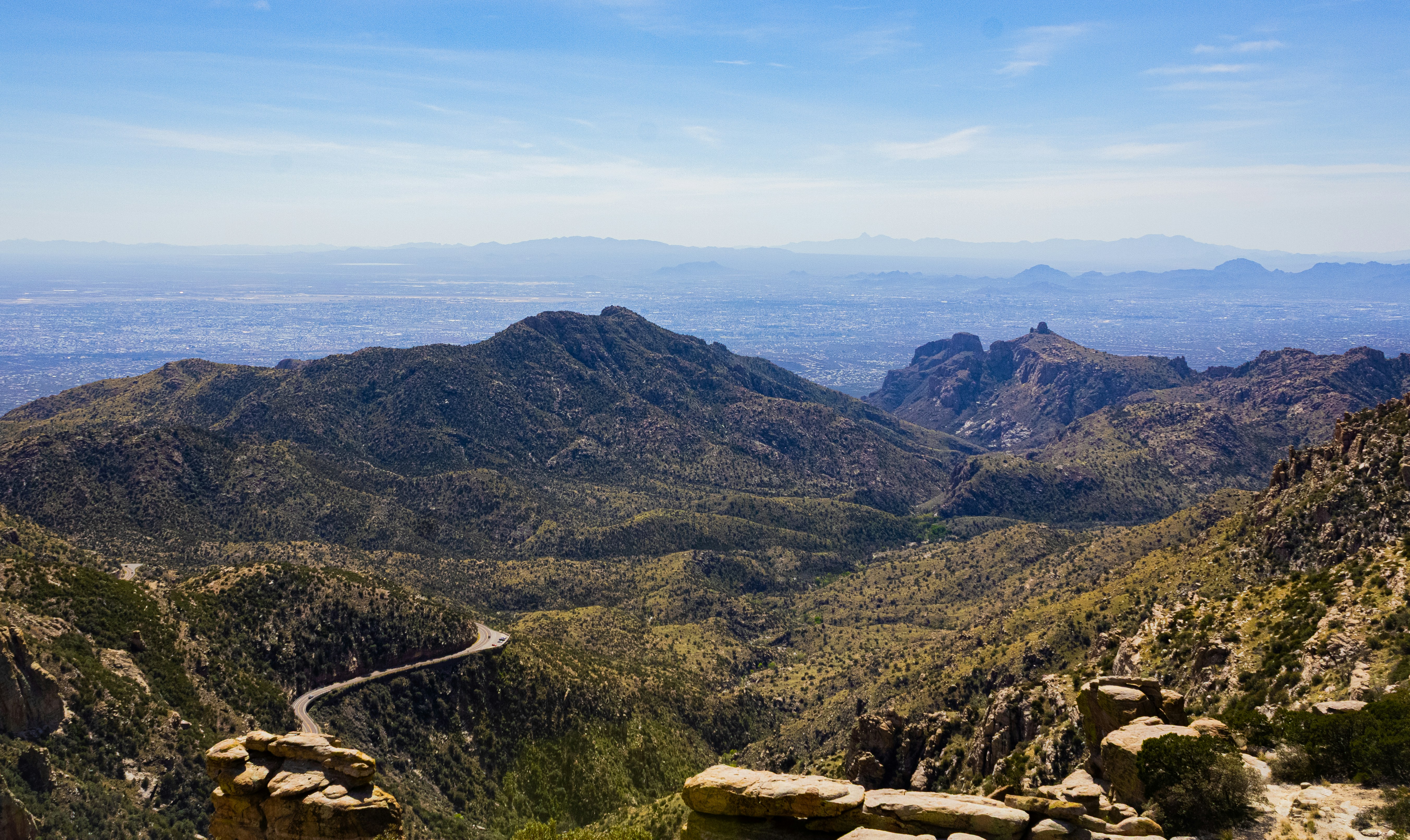 Valley Crown: A Winding Spur Above the Desert Basin