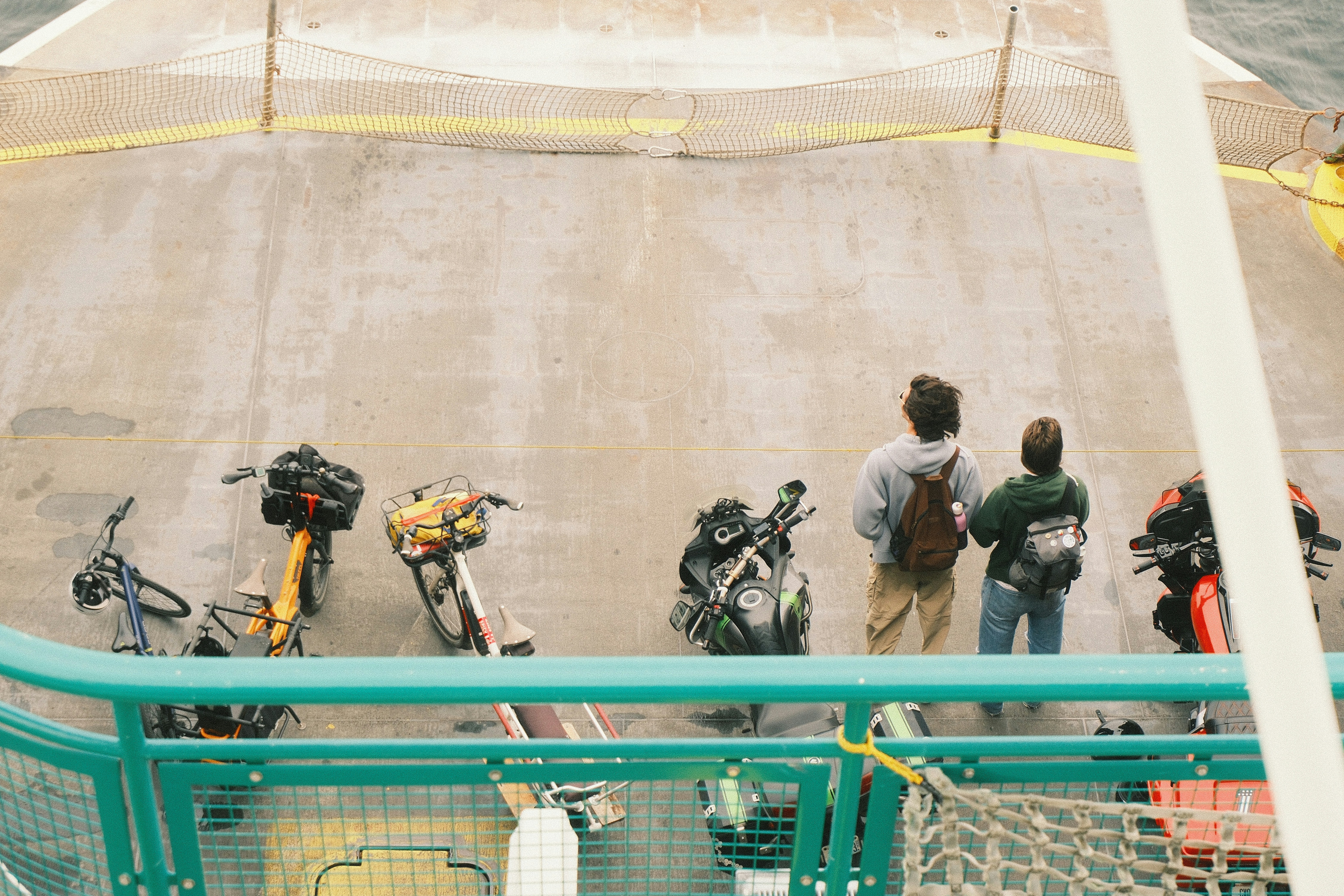 Rider Circle: Bicycles and Viewers on the Roof Deck