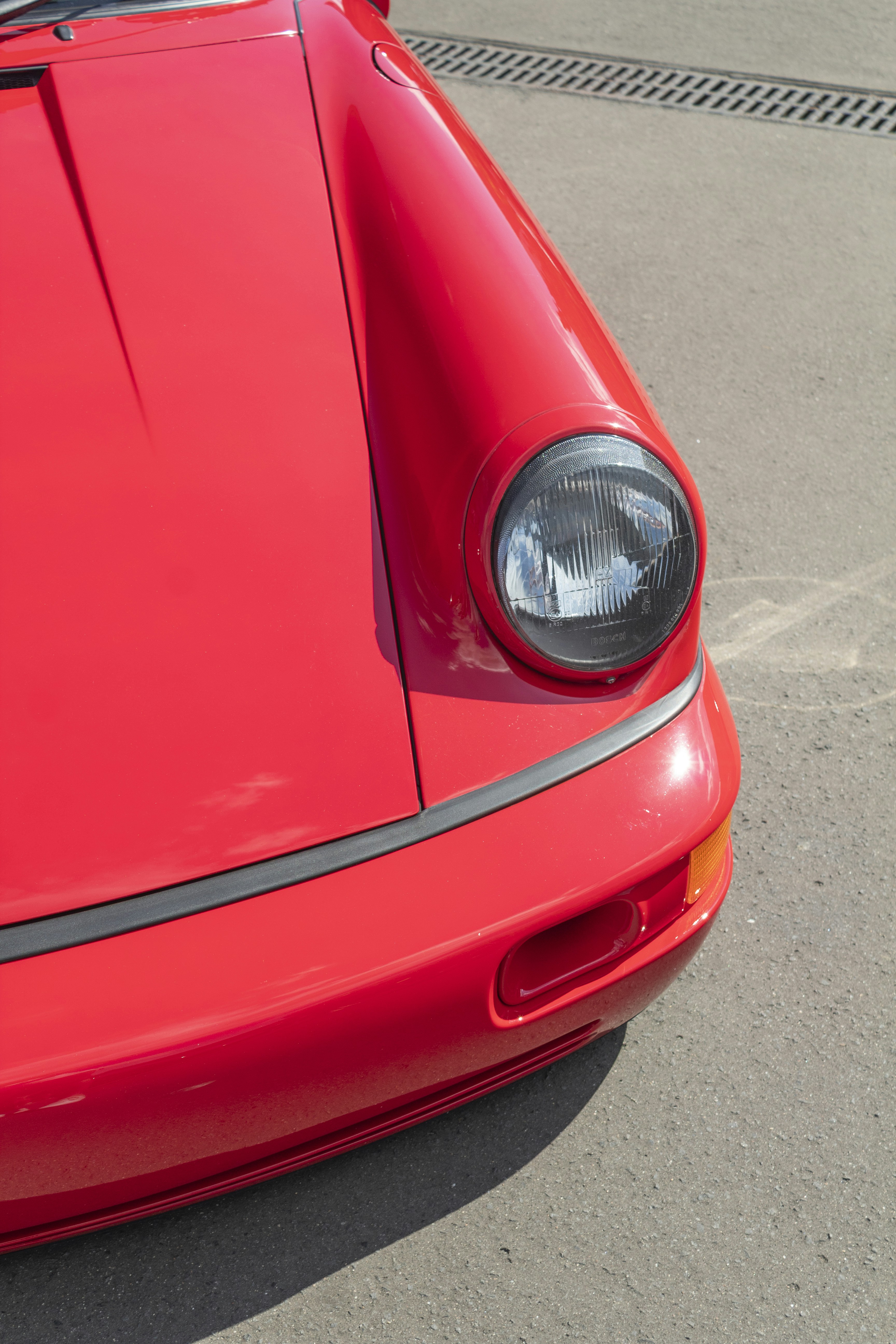Scarlet Headlight: A Corner of Classic Curves