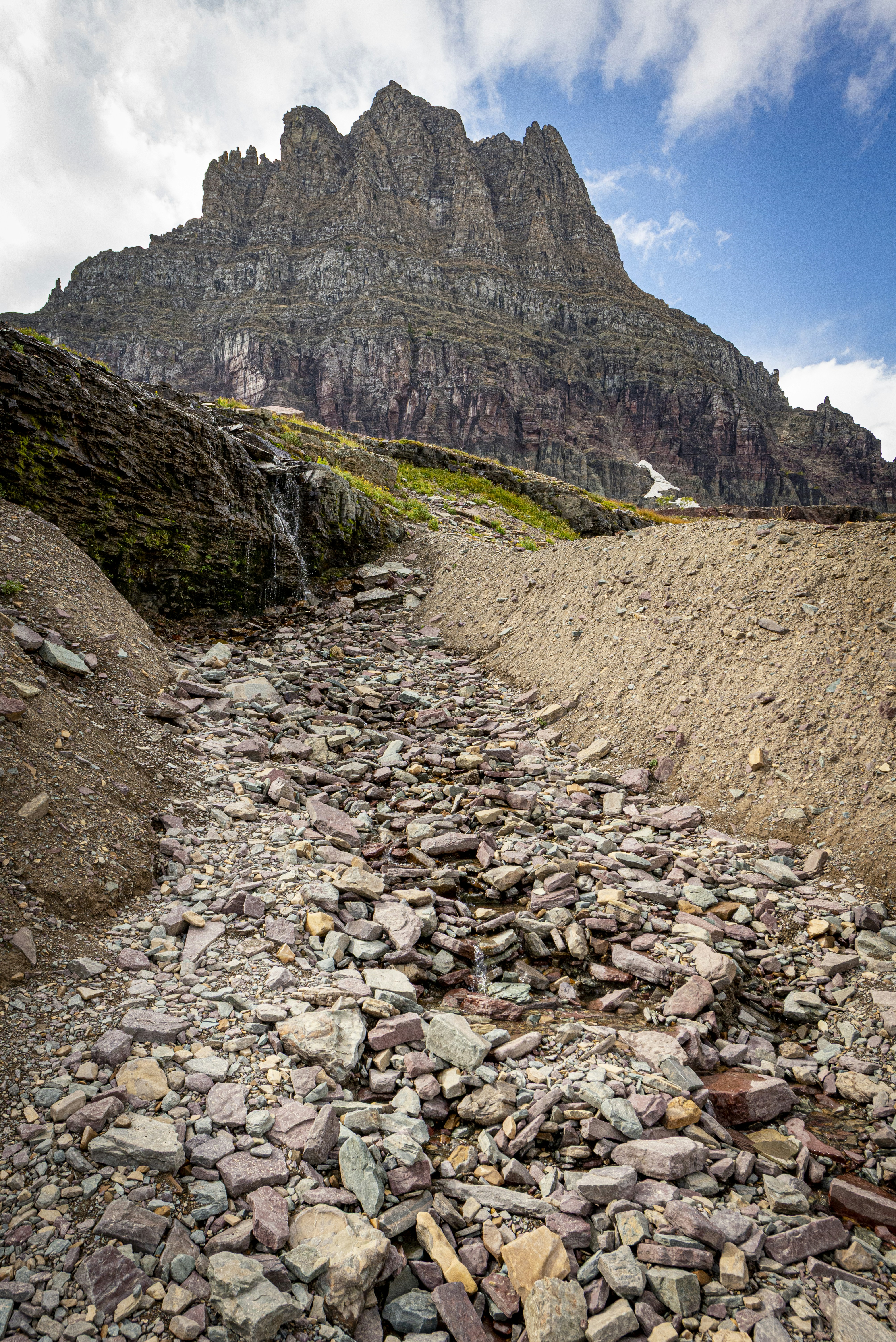 Trail to the Ridge: A Rugged Ascent Toward Jagged Peaks
