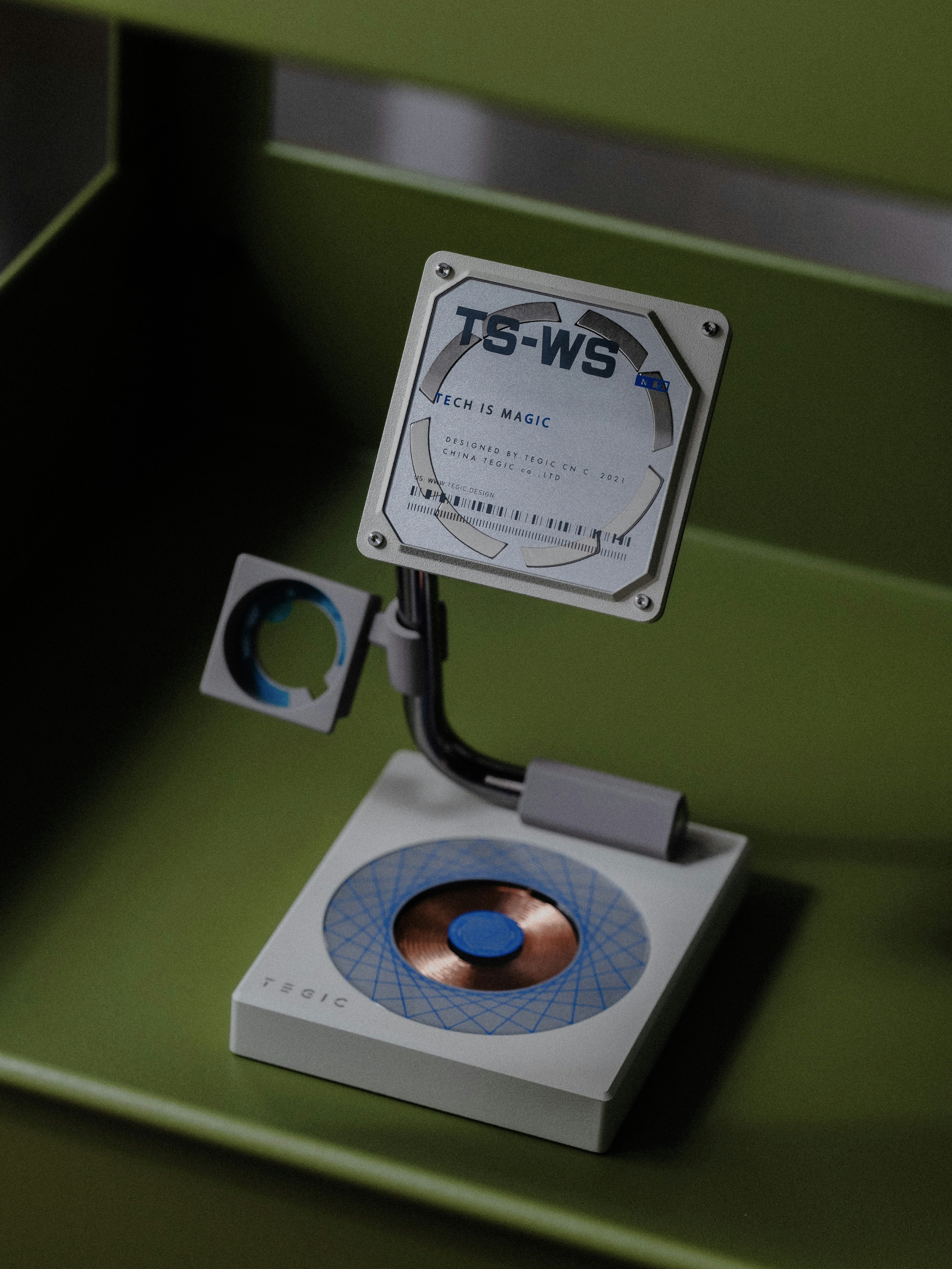 TS-W5 Console: A Retro Tech Look at Precision Interface