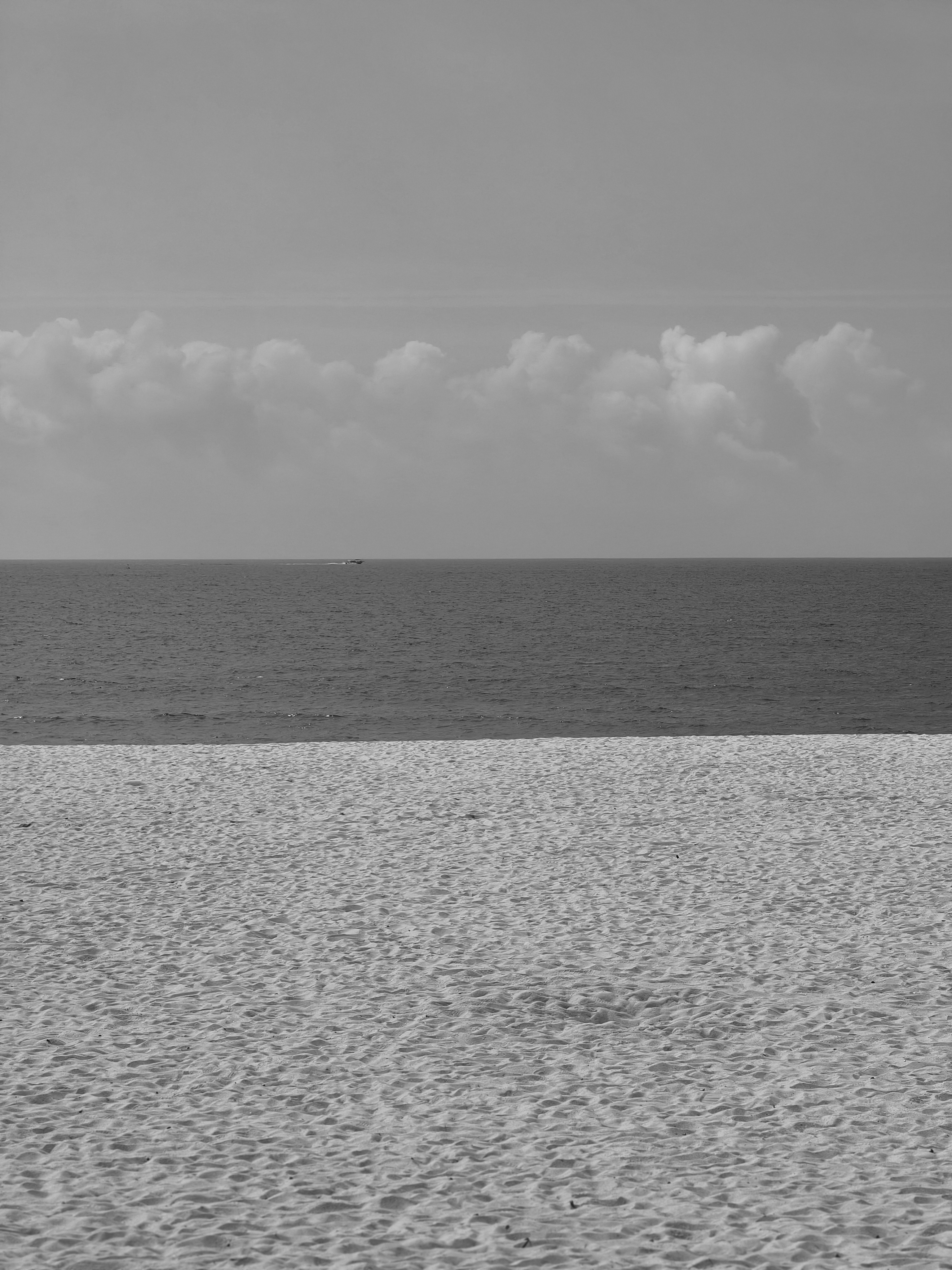 Horizon Line and Quiet Sands