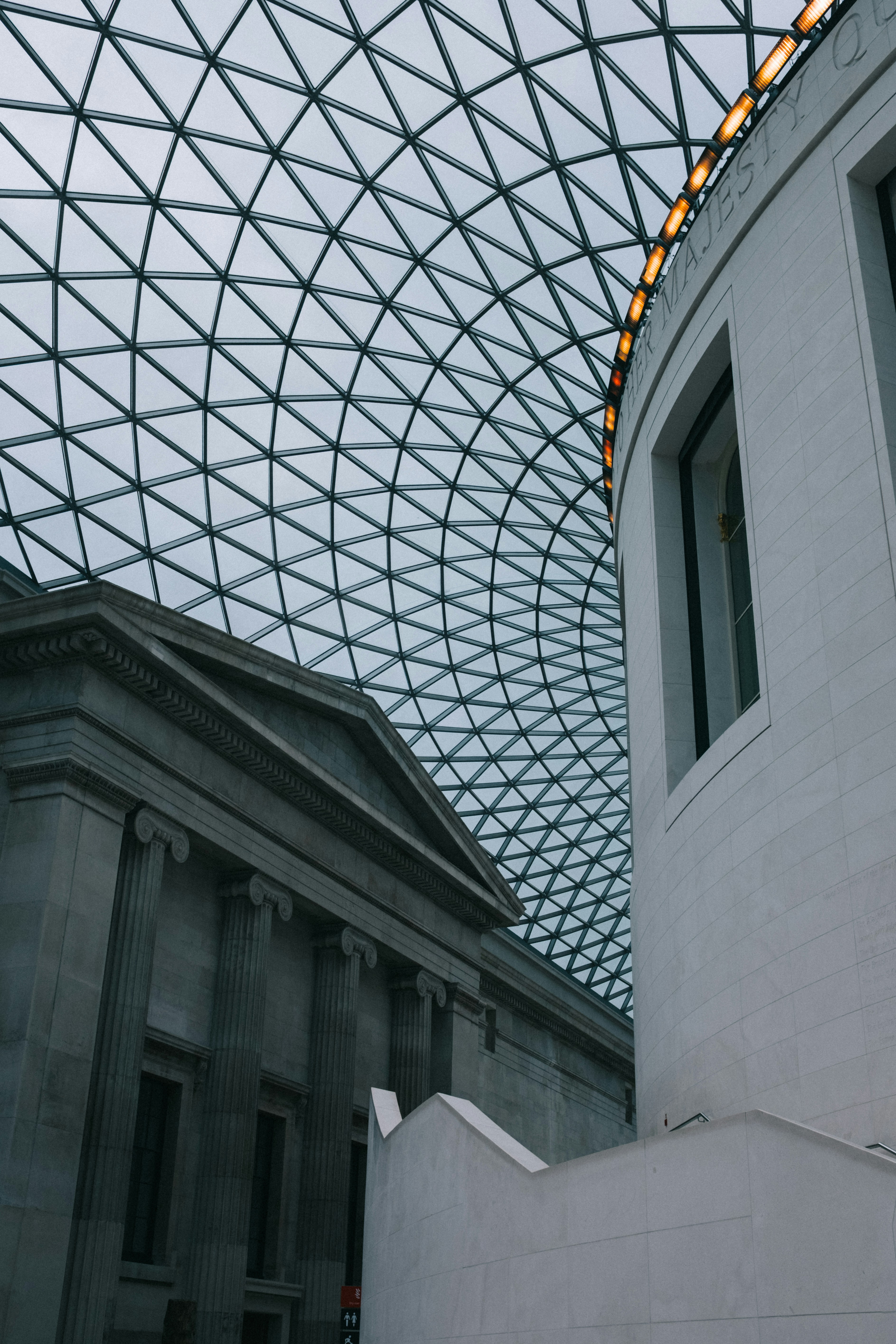 Geometric Vault: Intersecting Lines Above Classical Facade