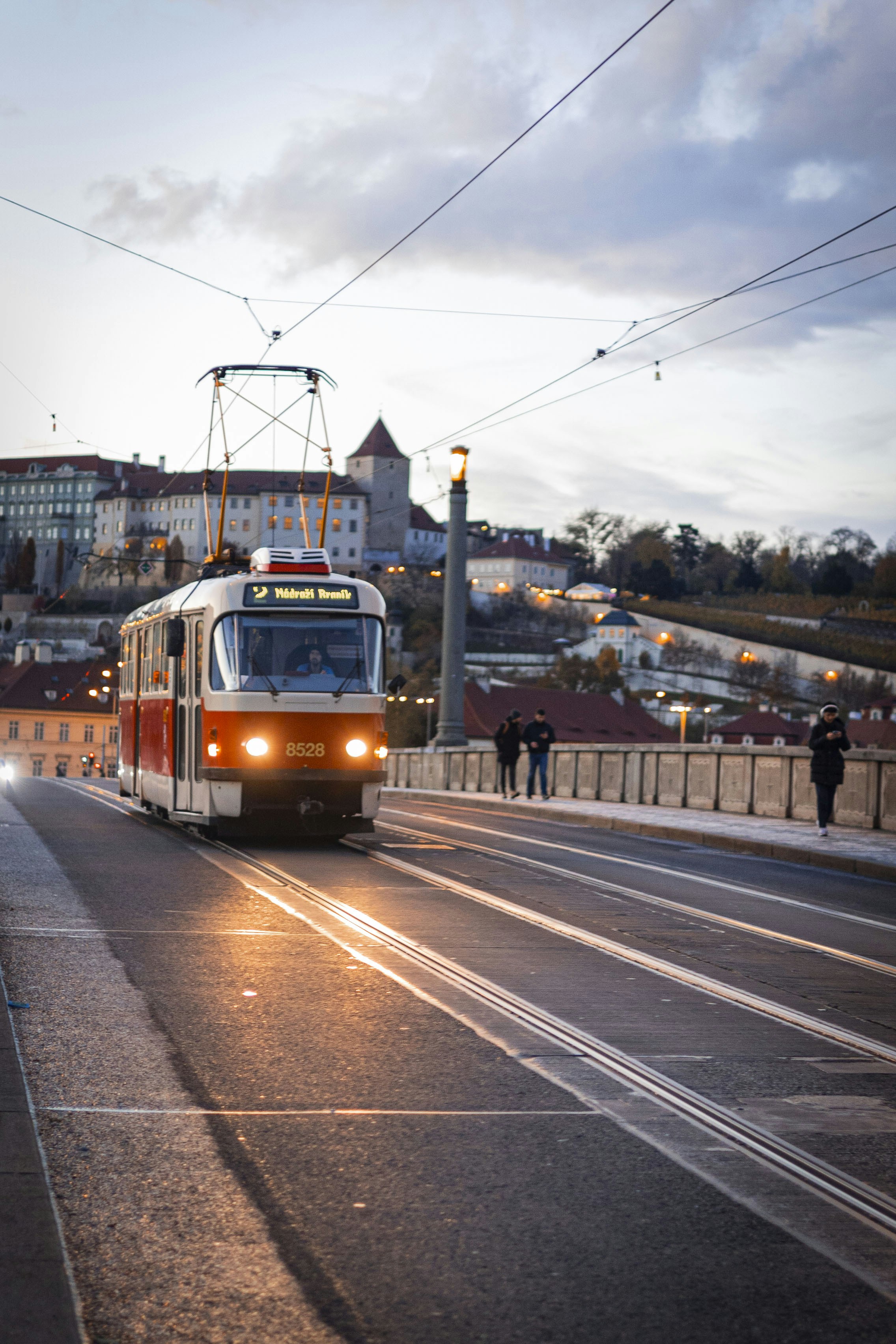Centre-Point Streetcar: A Quiet Ride Through the Hilltop City
