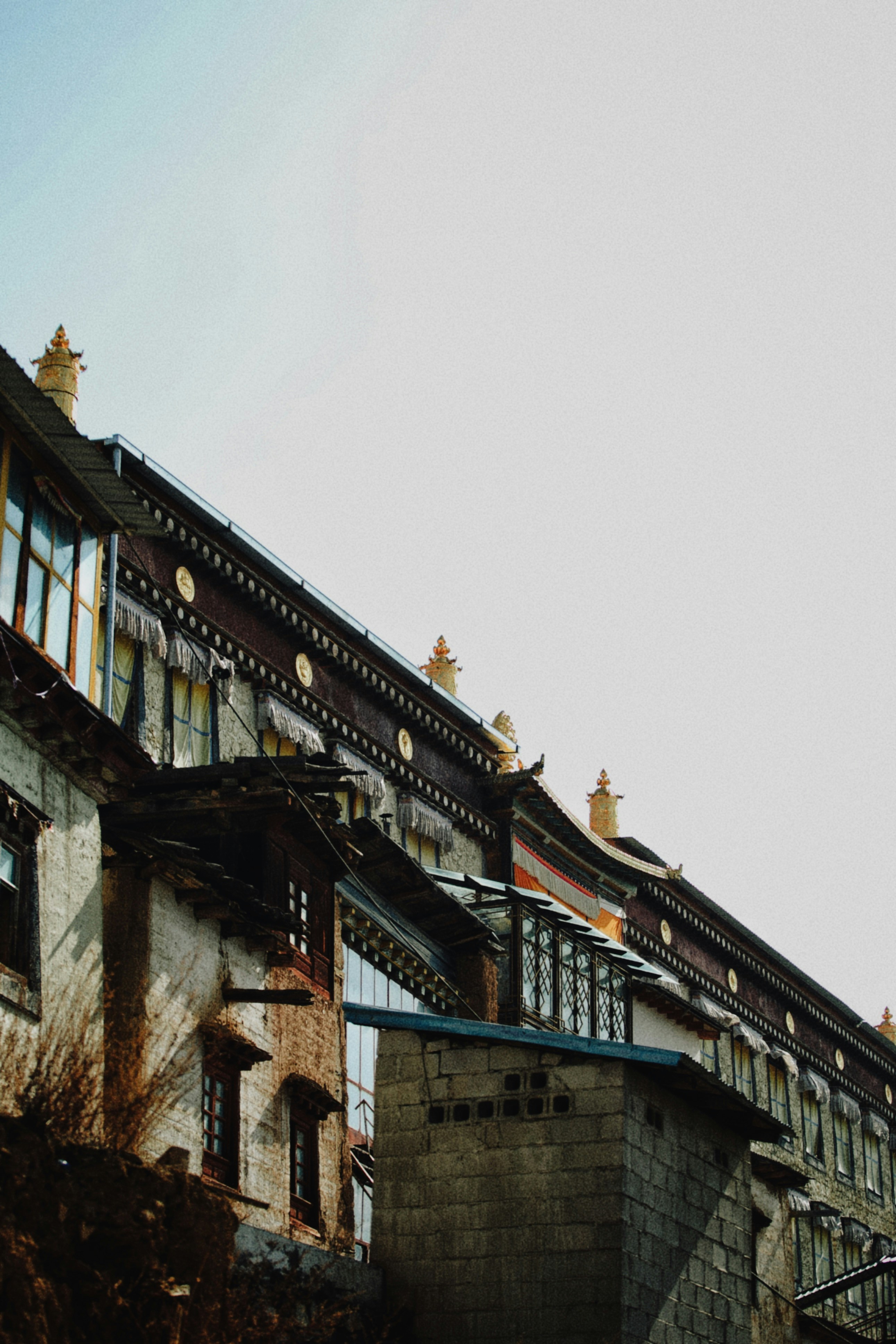 Weathered Facade, Aged Courtyard Echoes