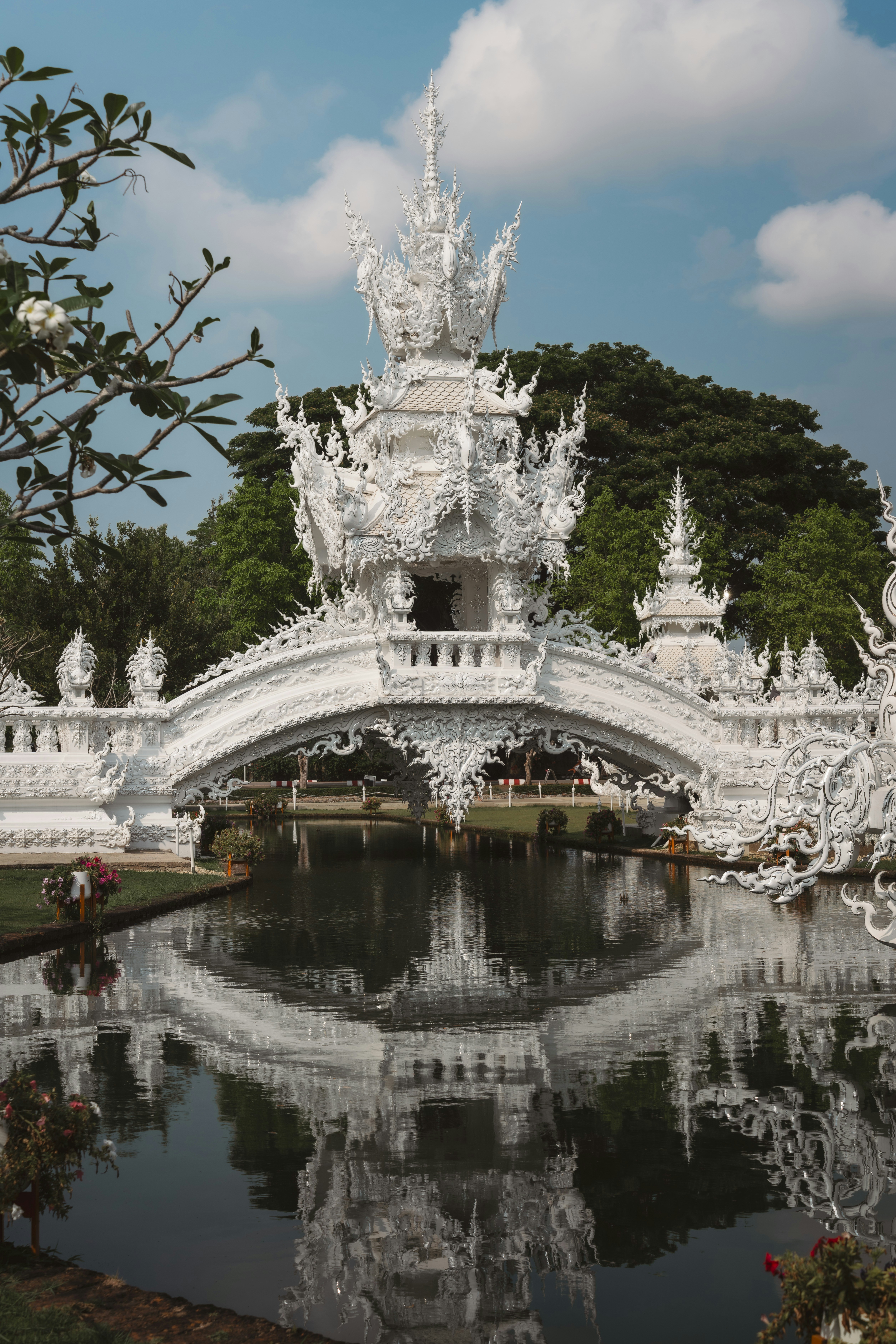 White Temple Fractals: A Mirror Bridge of Silence