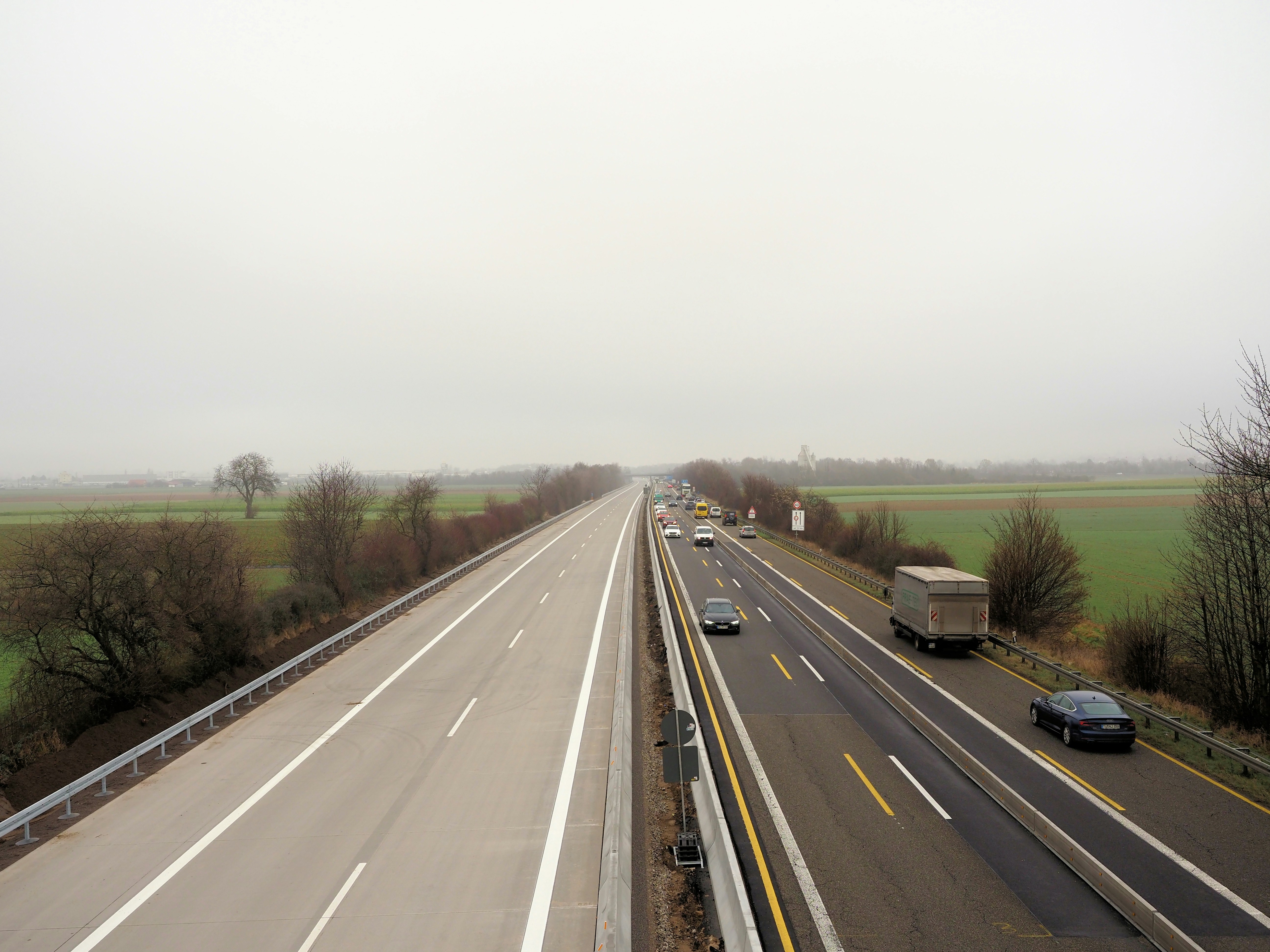 Dual Carriageway Convergence: A Quiet Horizon on a Split Highway