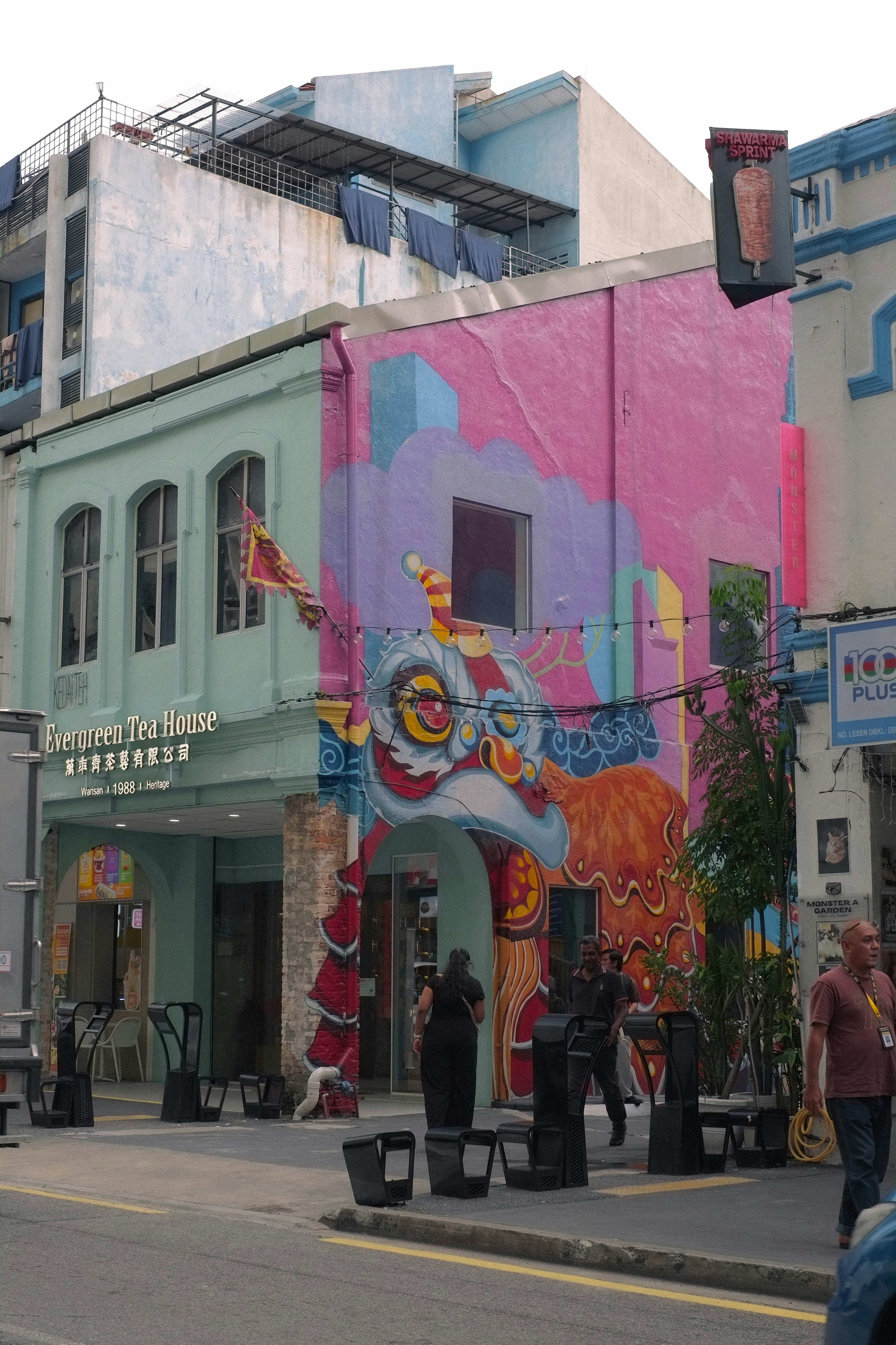 Vivid Façade: Dragon, Candy Colors and Street Scene