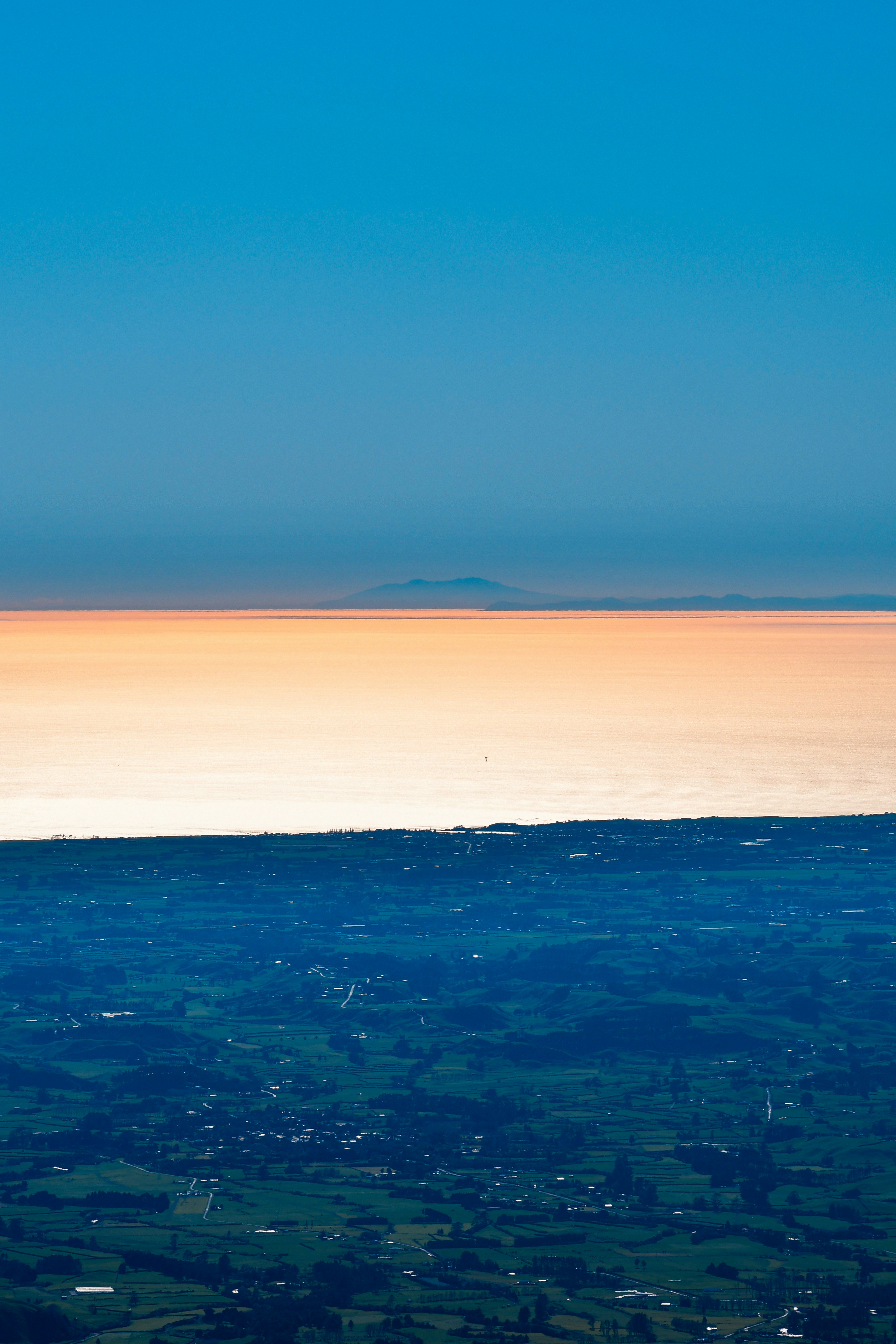 Azure Horizon over a Quiet Salt Pan