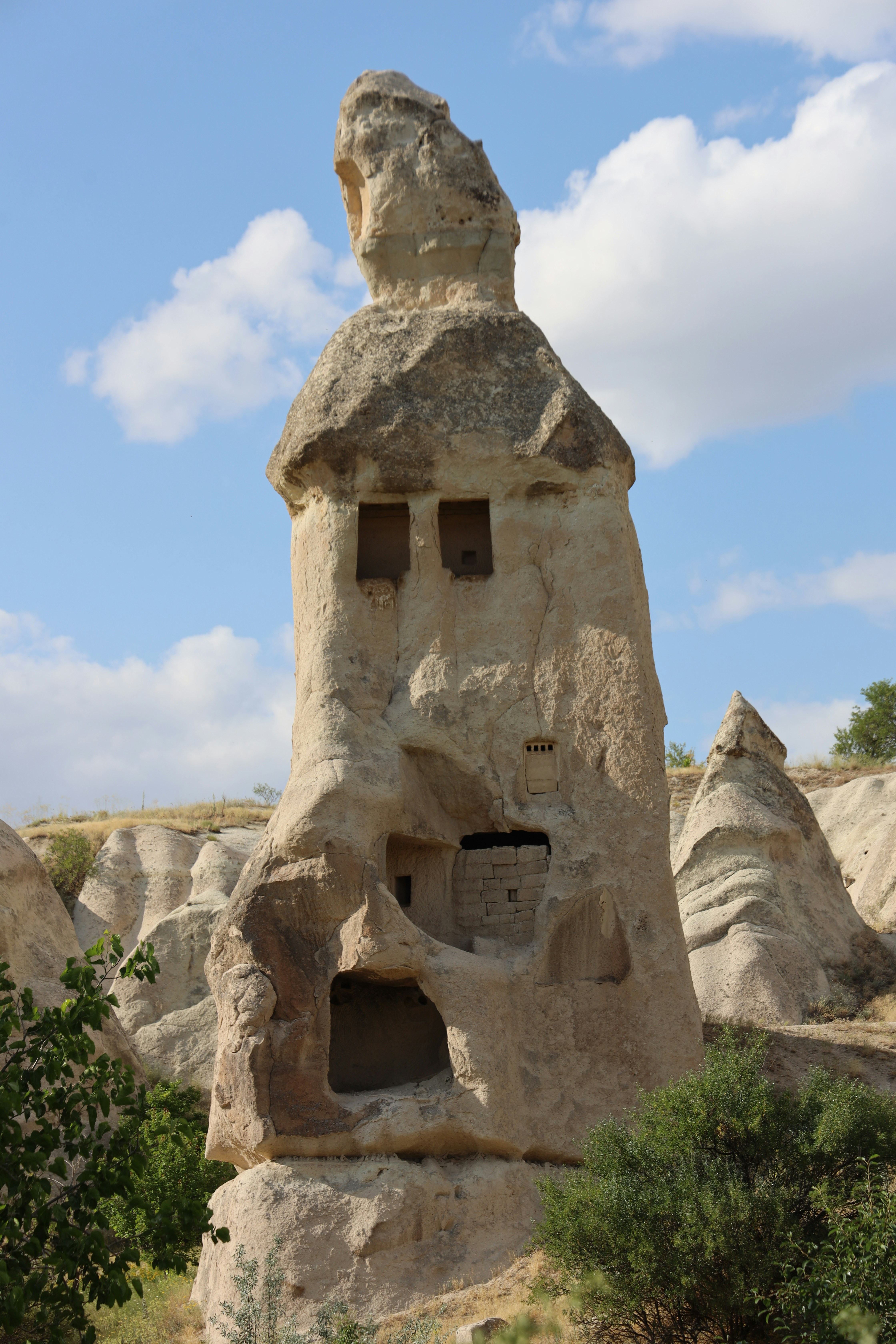 Living Erosion: A Fairy-Tale Tower Carved in Stone