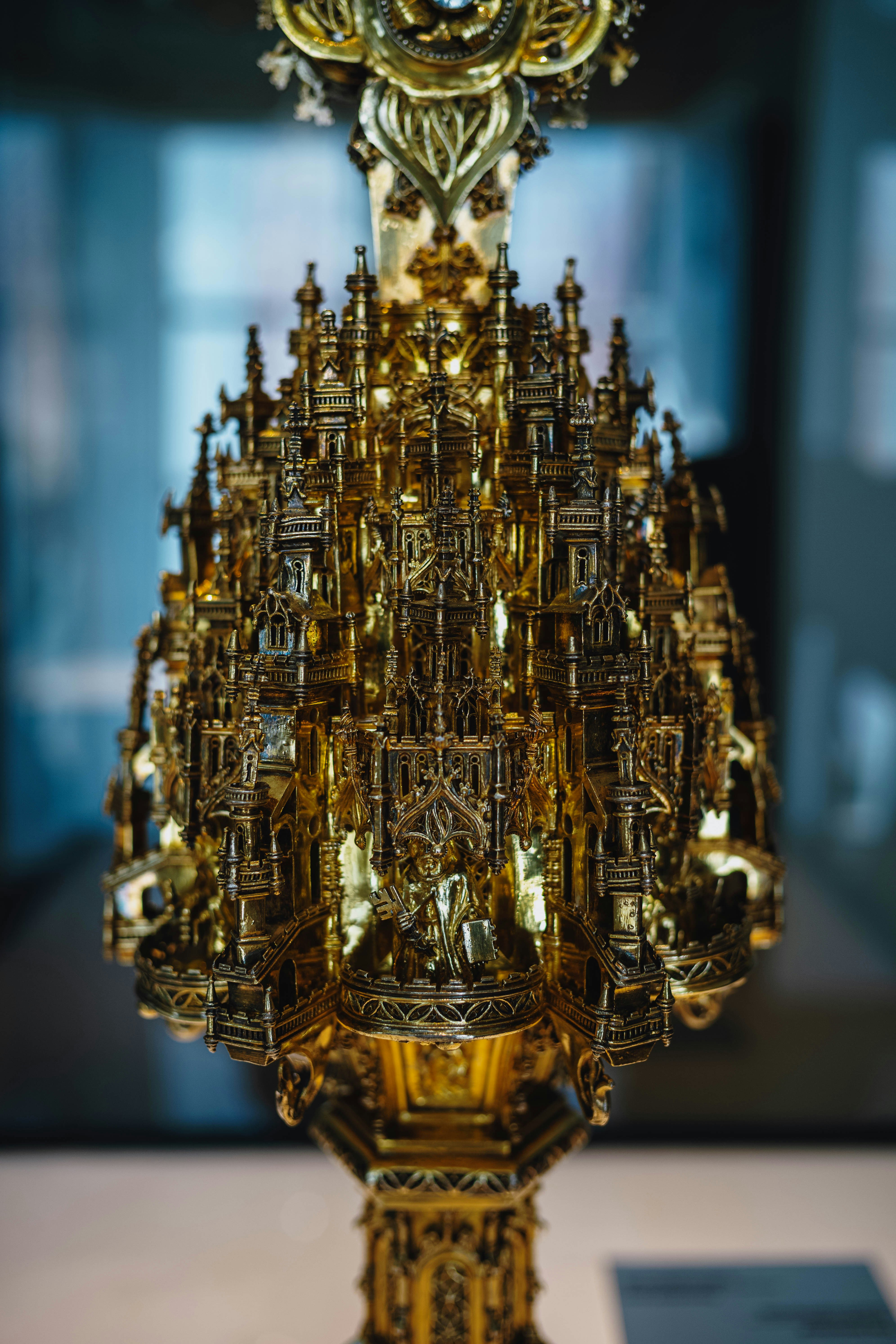 Intricate Gold Filigree—A Central Shrine in Focus
