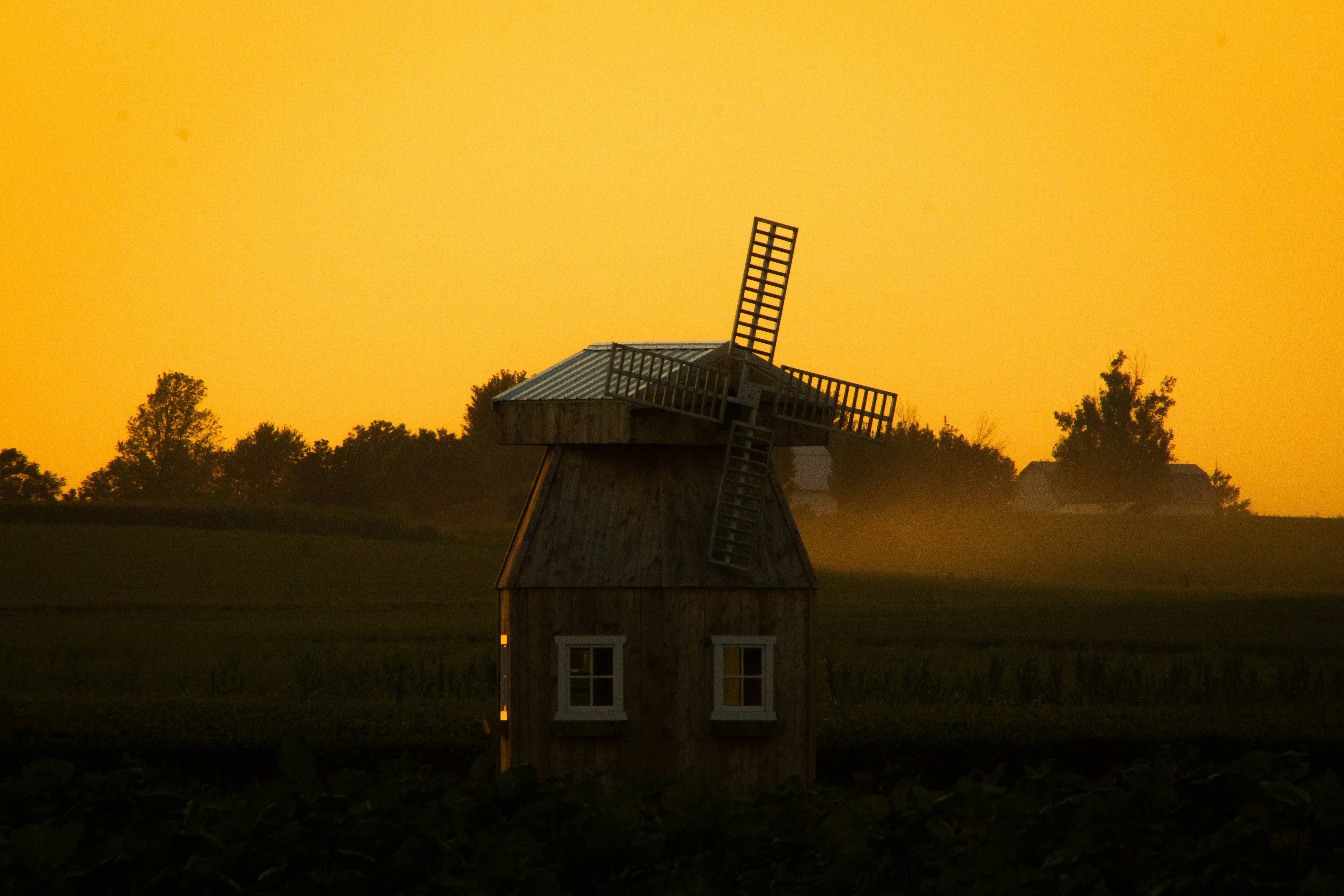 Silhouette Windmill Binson at Golden Hour