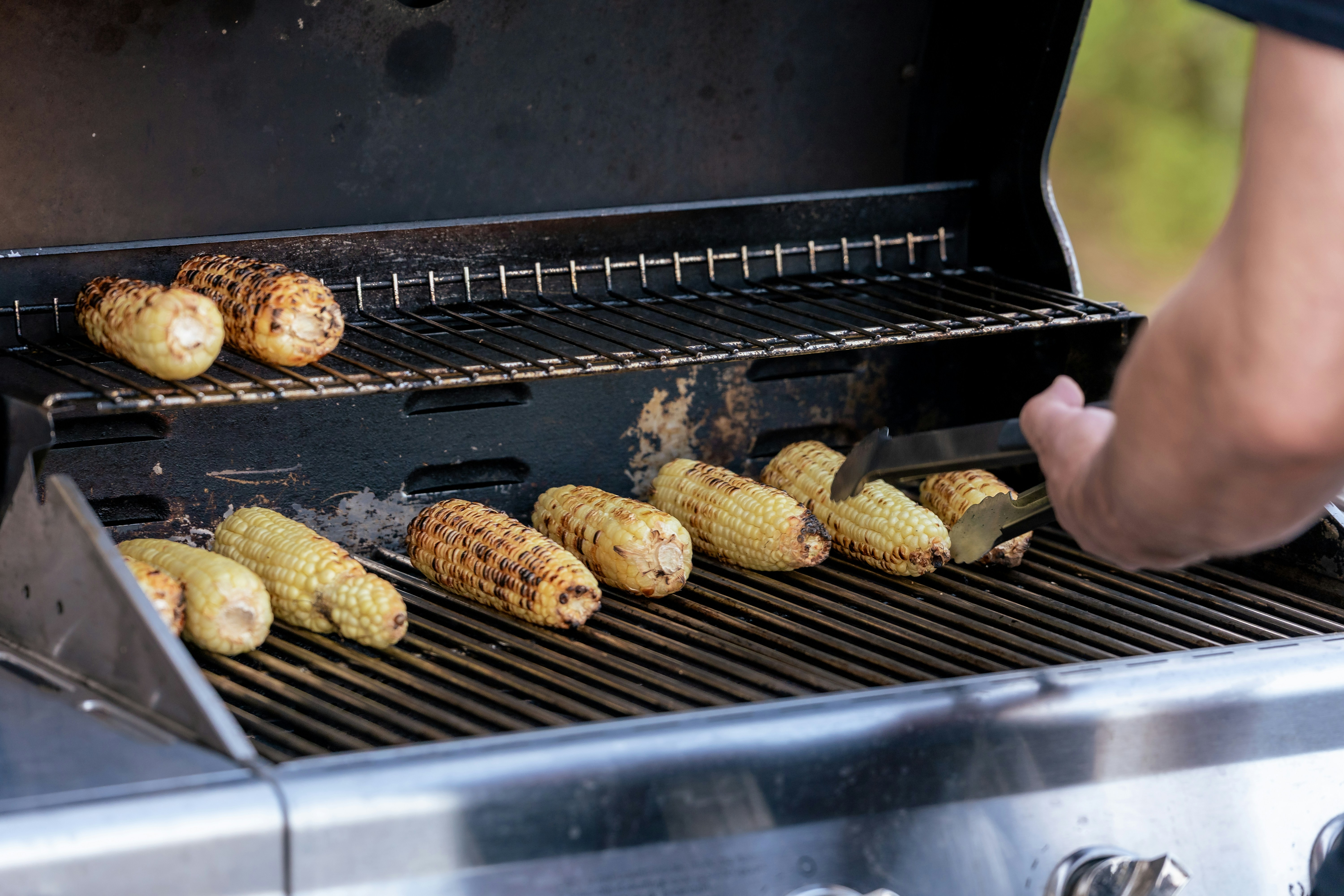 Grilled Corn Parade: Smoky kernels on a backyard barbecue