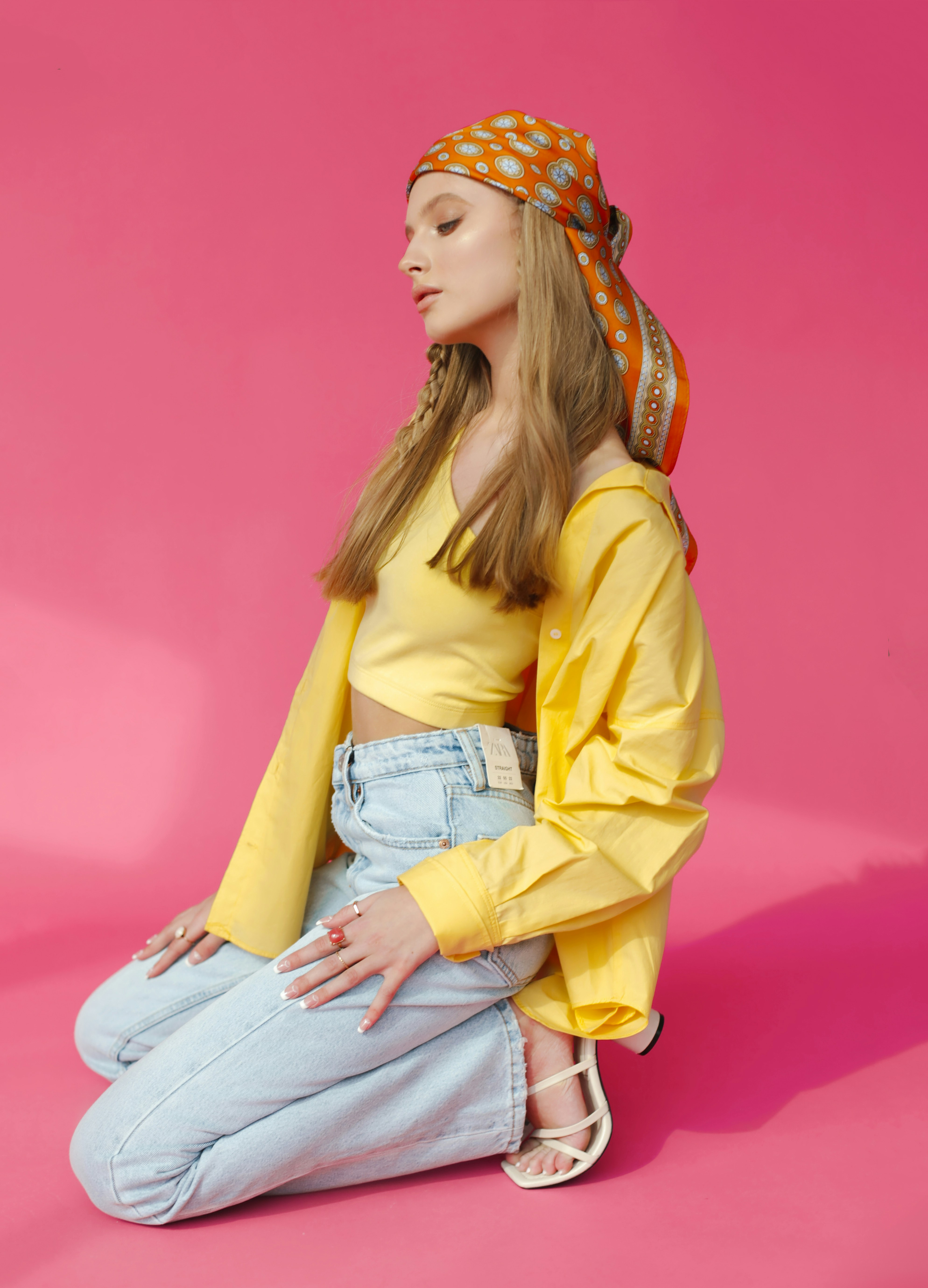 Sunlit Grooves: A Neon Mood in Yellow and Peach