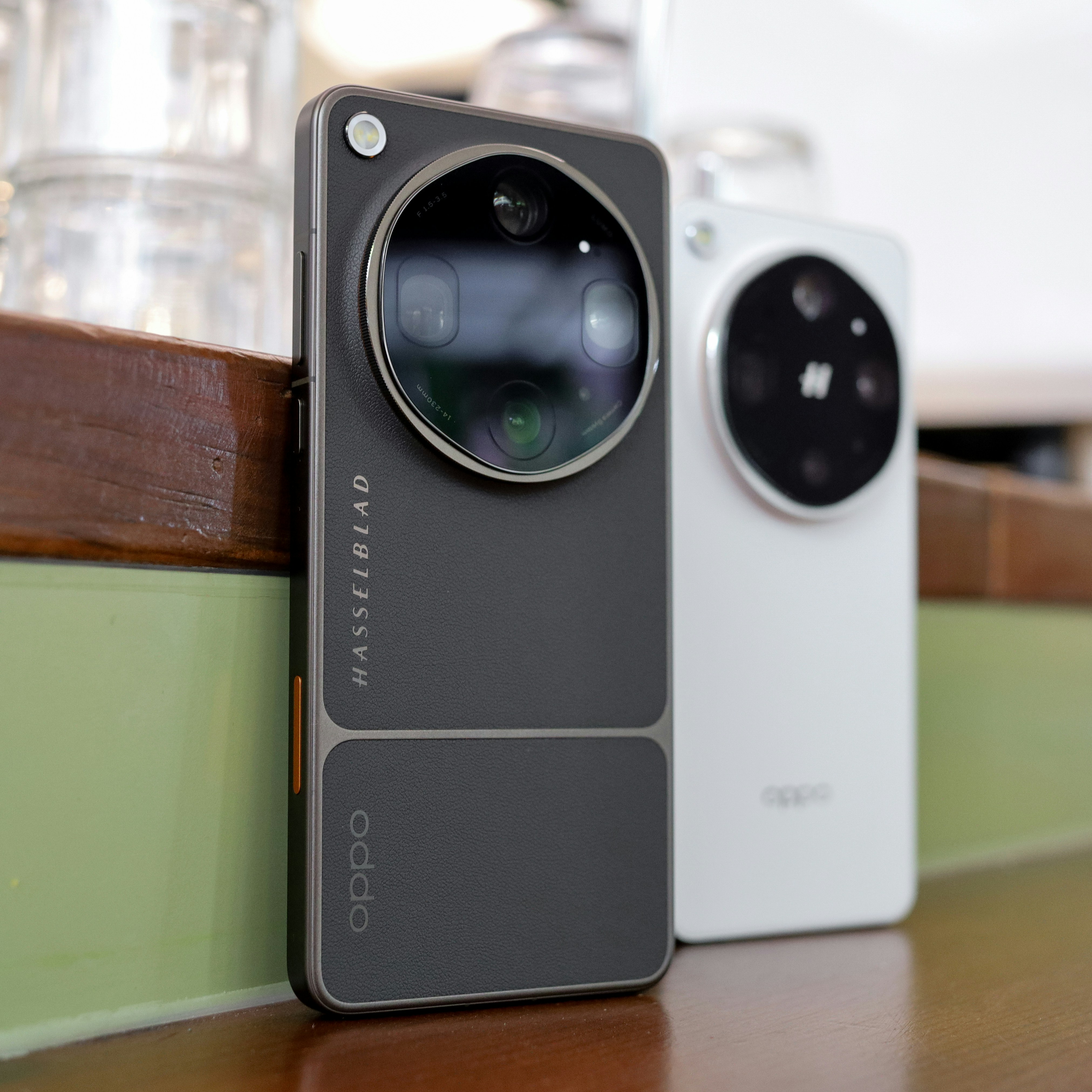 Dual-Lens Showcase: Oppo Hasselblad in Focus