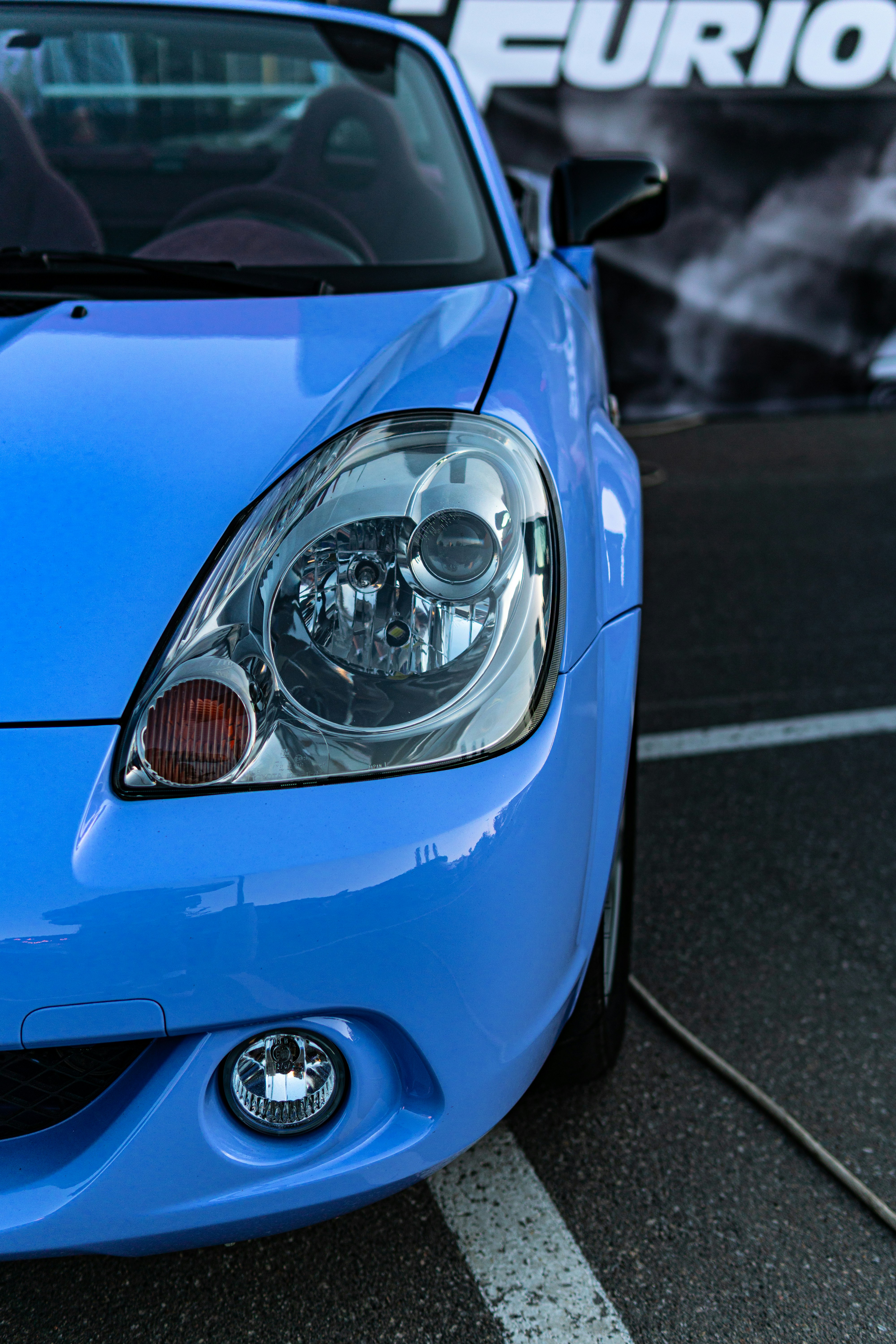 Blue Slope: A Focused Look at a Sports-Compact Headlamp