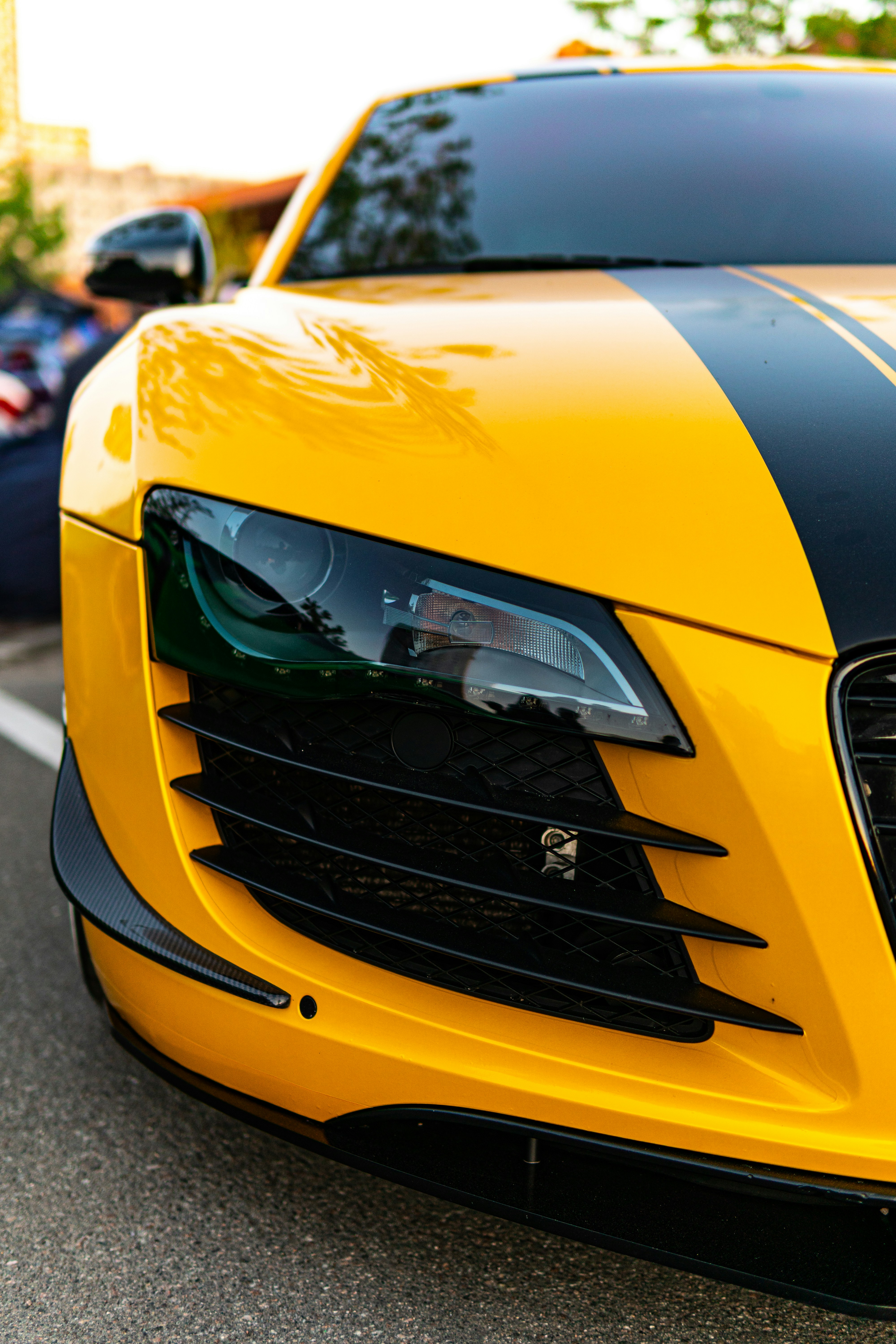 Yellow Vengeance: A Close-Up of a Rushing Drivetrain in Focus