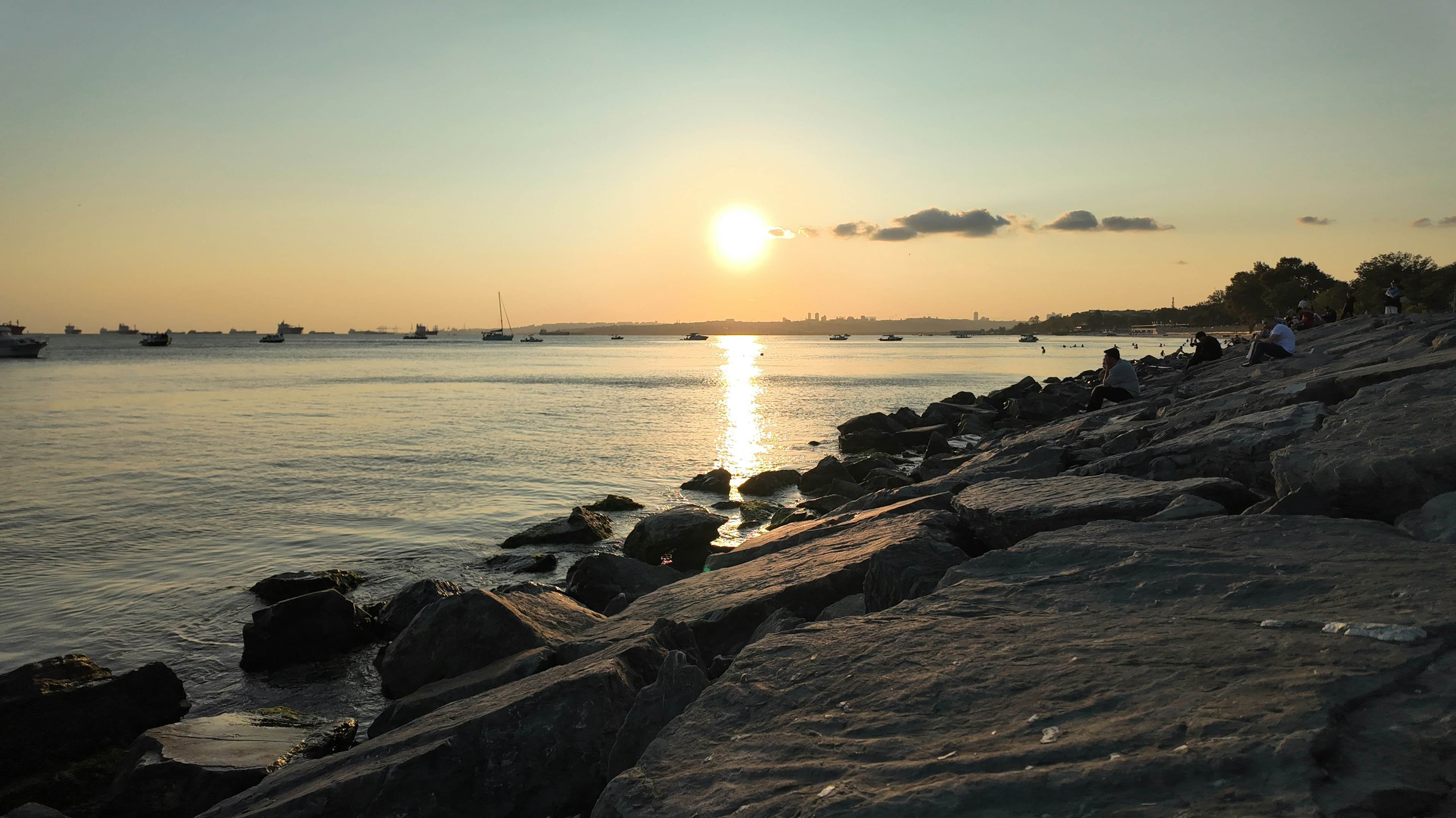 Sunset Ridge: Rocks, Water, and a Quiet Horizon