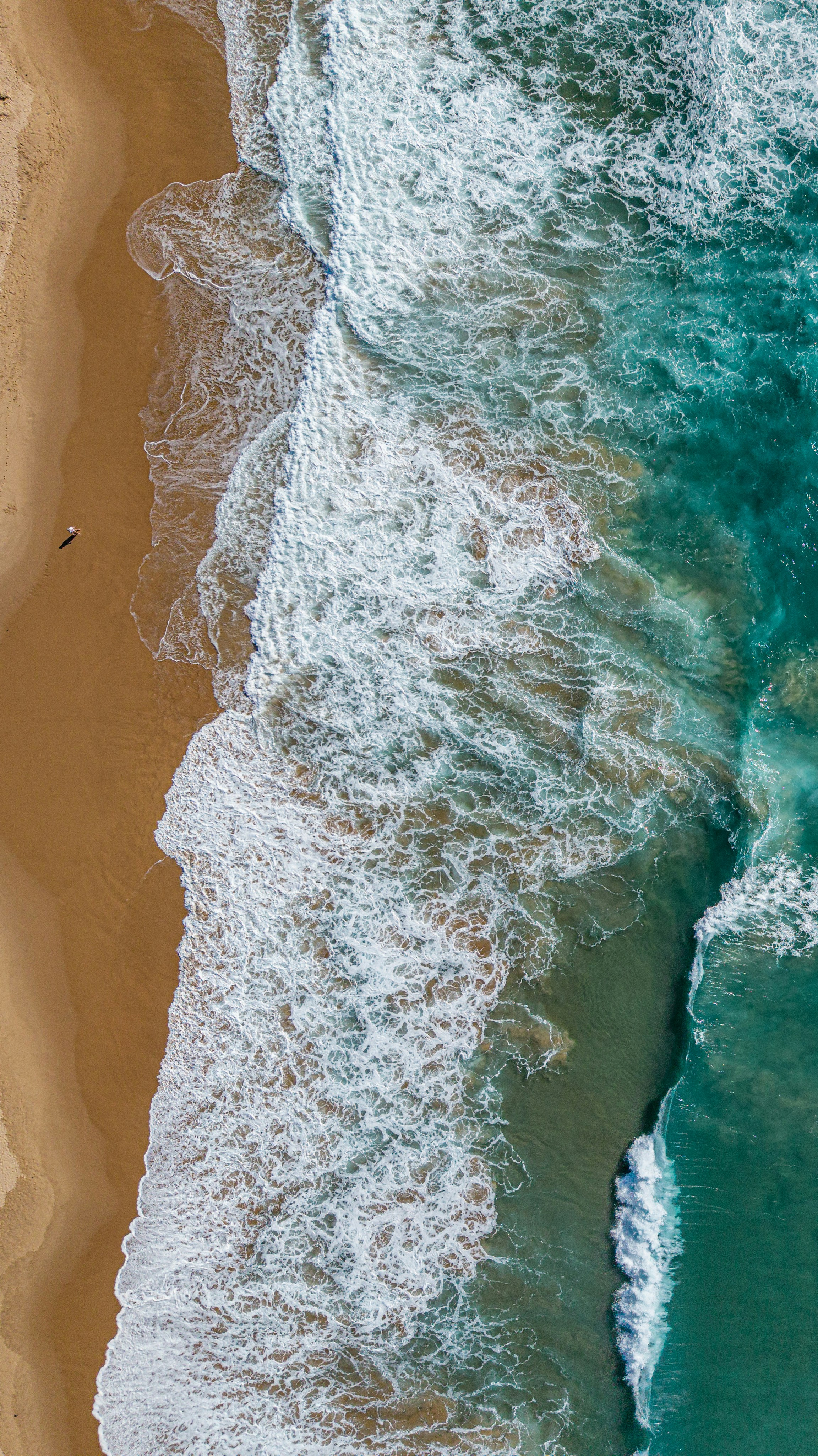Aerial Tides along a Narrow Shore