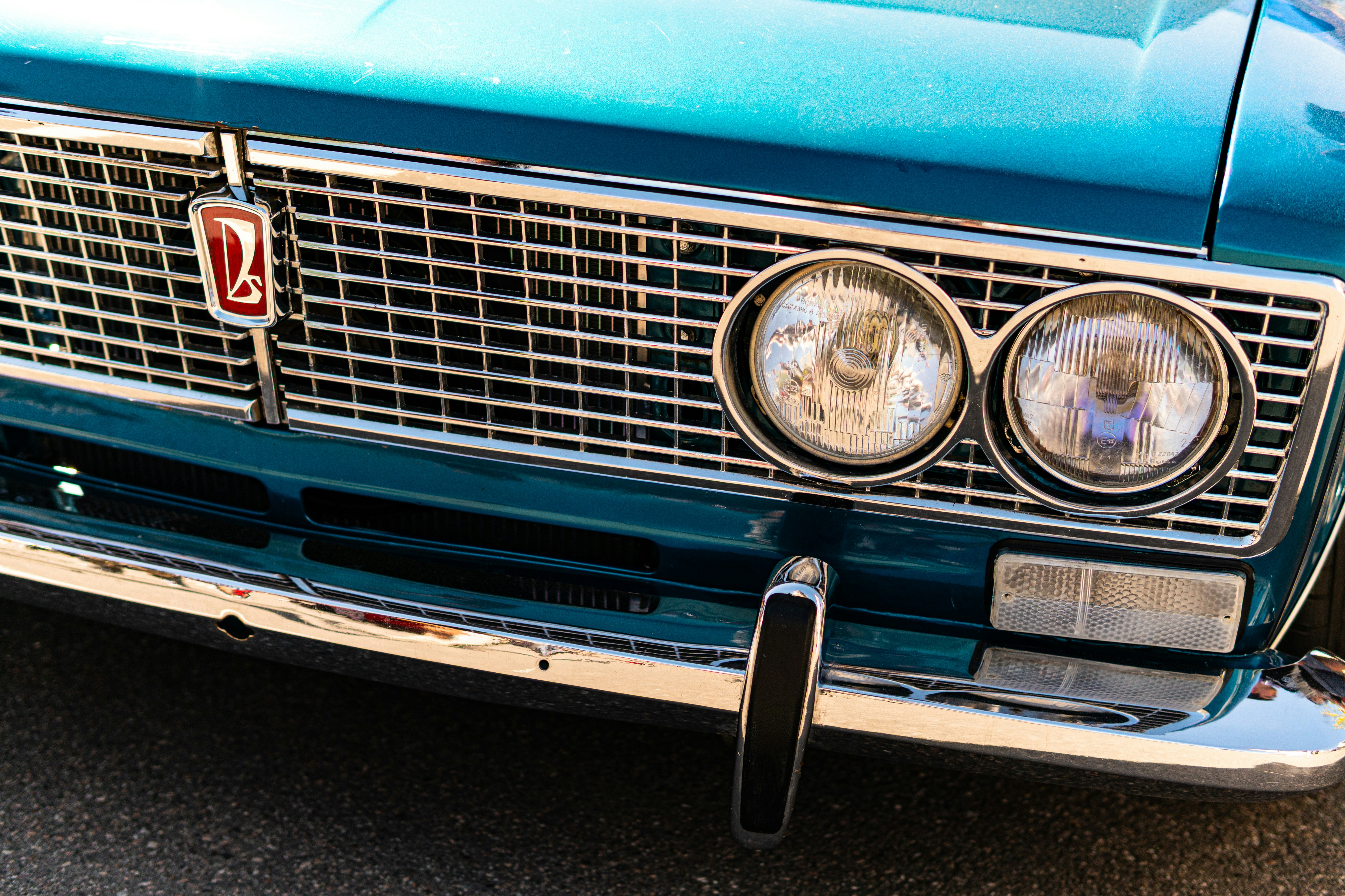 Chrome Car Grille: A Glimpse of a Classic Front