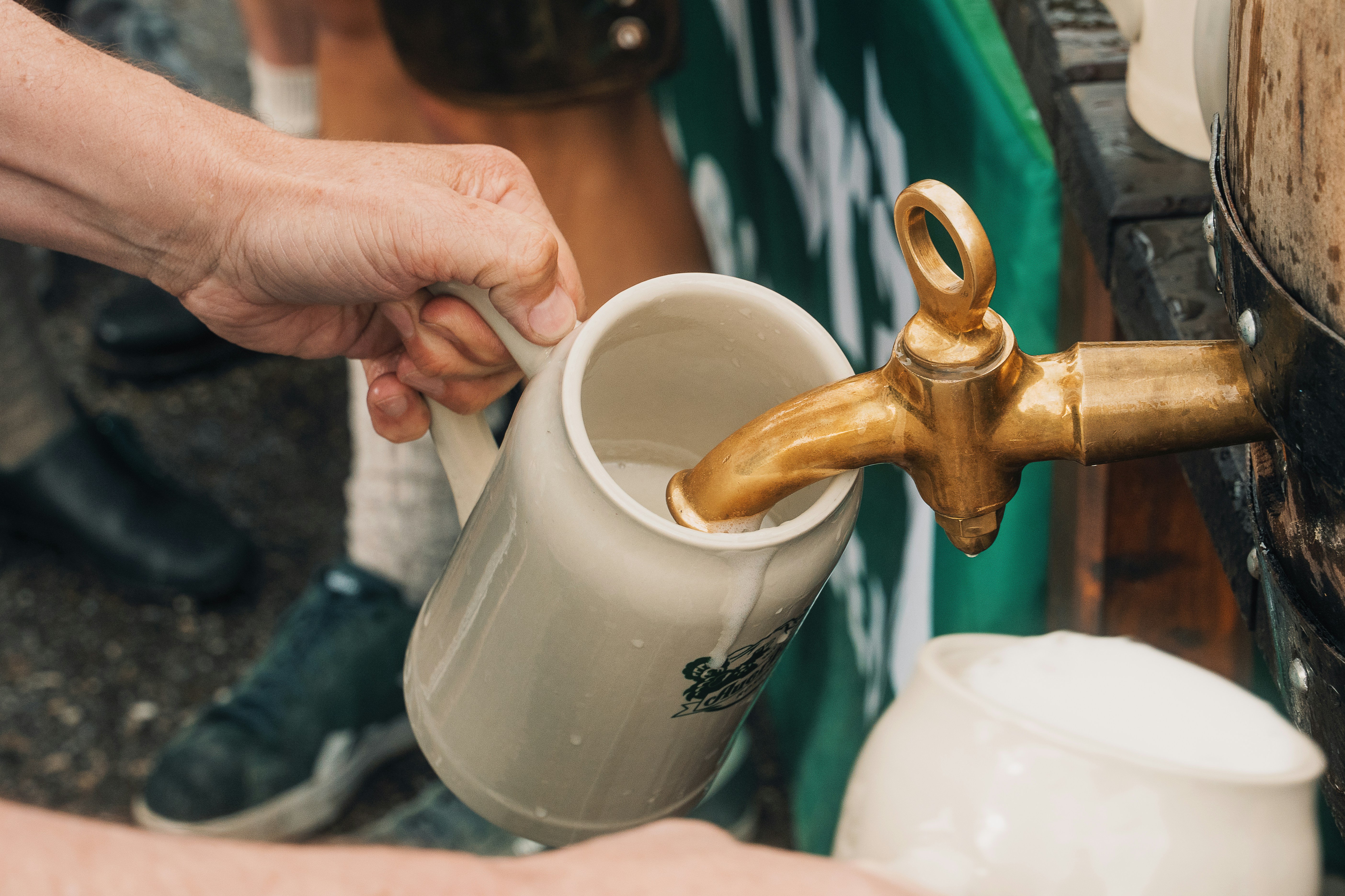 Pouring Precision: A Barista’s Handful of Brew