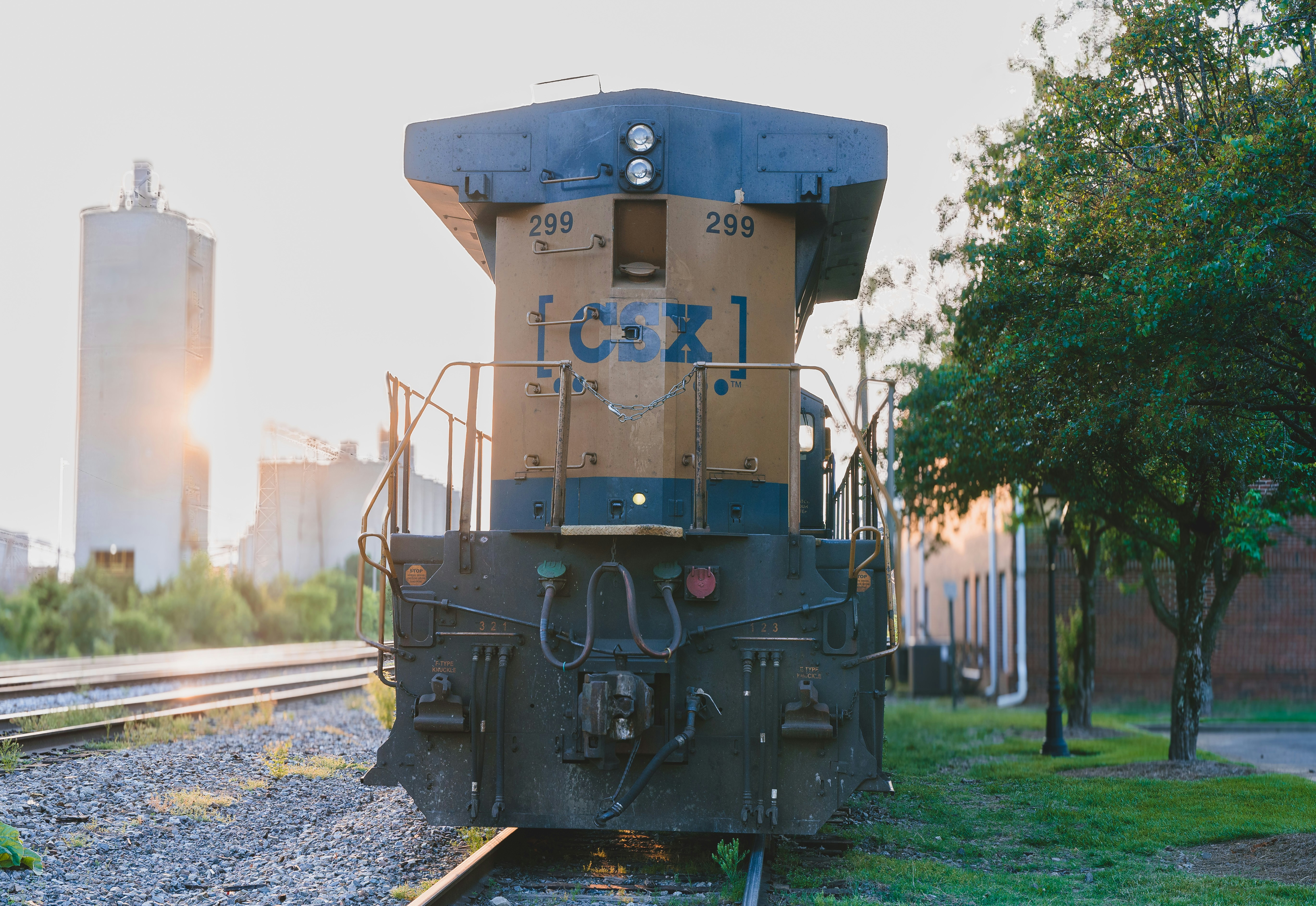 Locomotive in Focus: A Quiet Stop Along the Rail