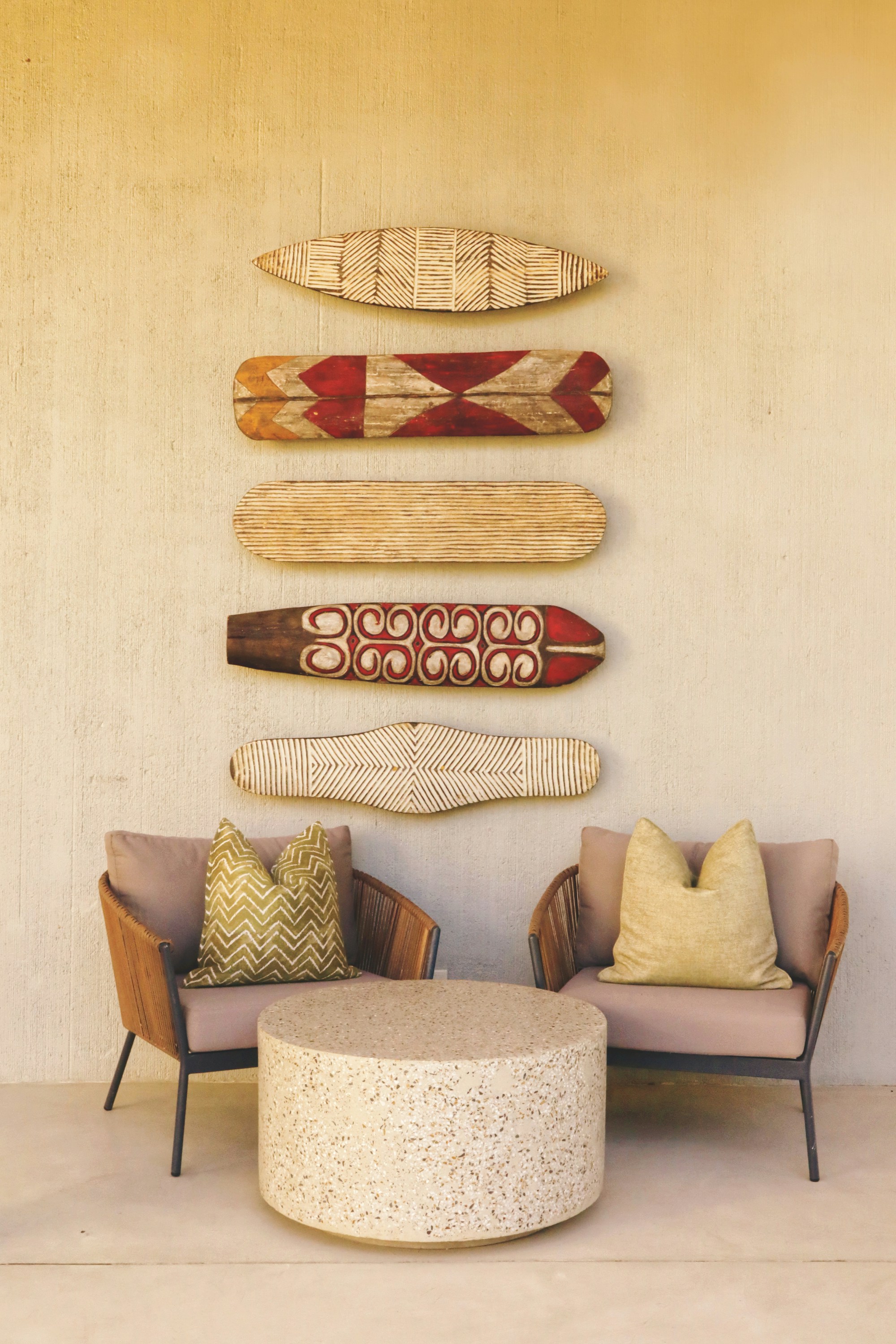 Mid-Century Lounge: Ceramics, Cushions, and Calm Neutrality