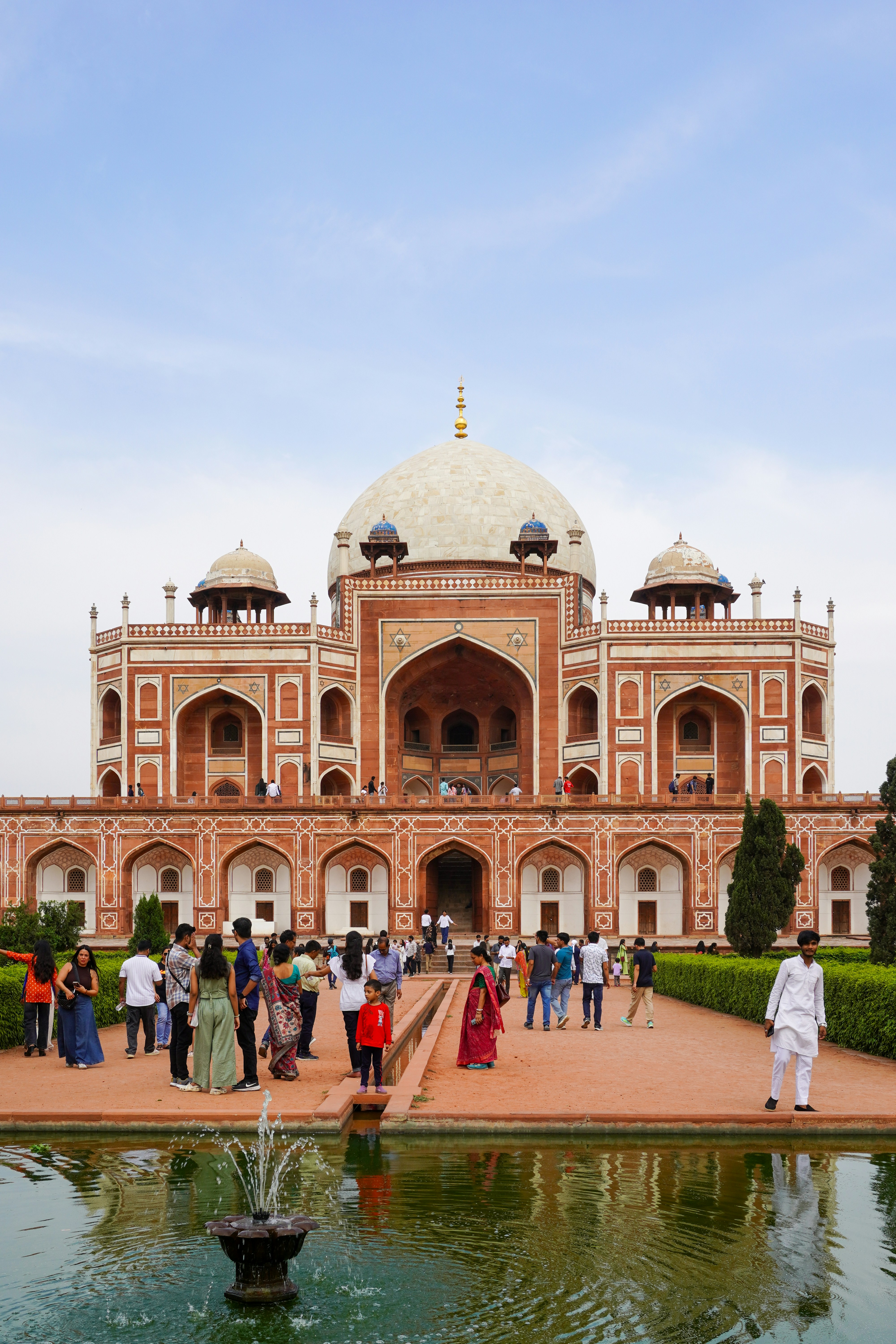 Gateway to the Marble Dome: Visitors at the Red Fort-Style Terrace