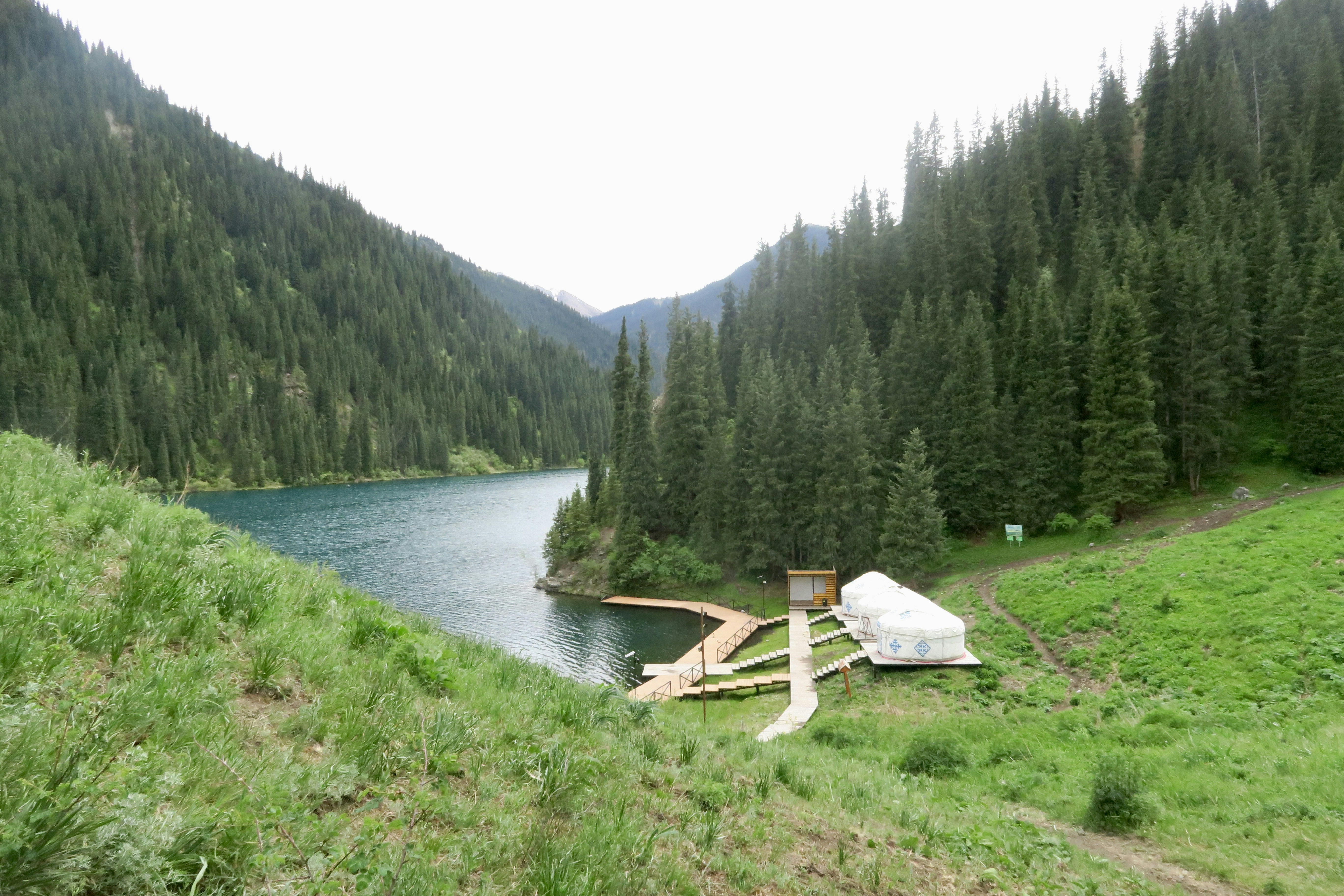 Hidden Alpine Lakeside Camp by the Needle-Valley Shore