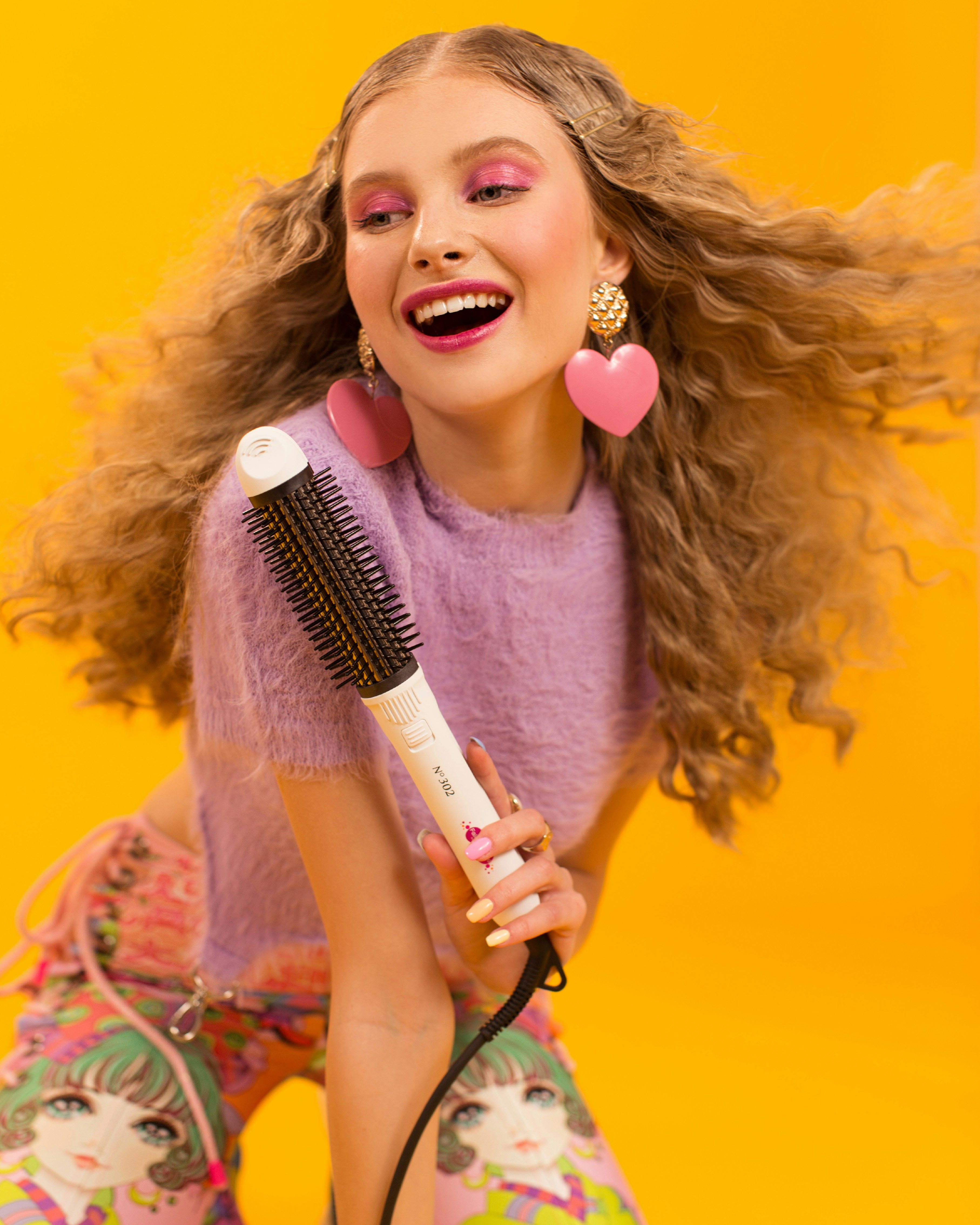 Candy-Heart Vibes with a Hair-Flare Moment