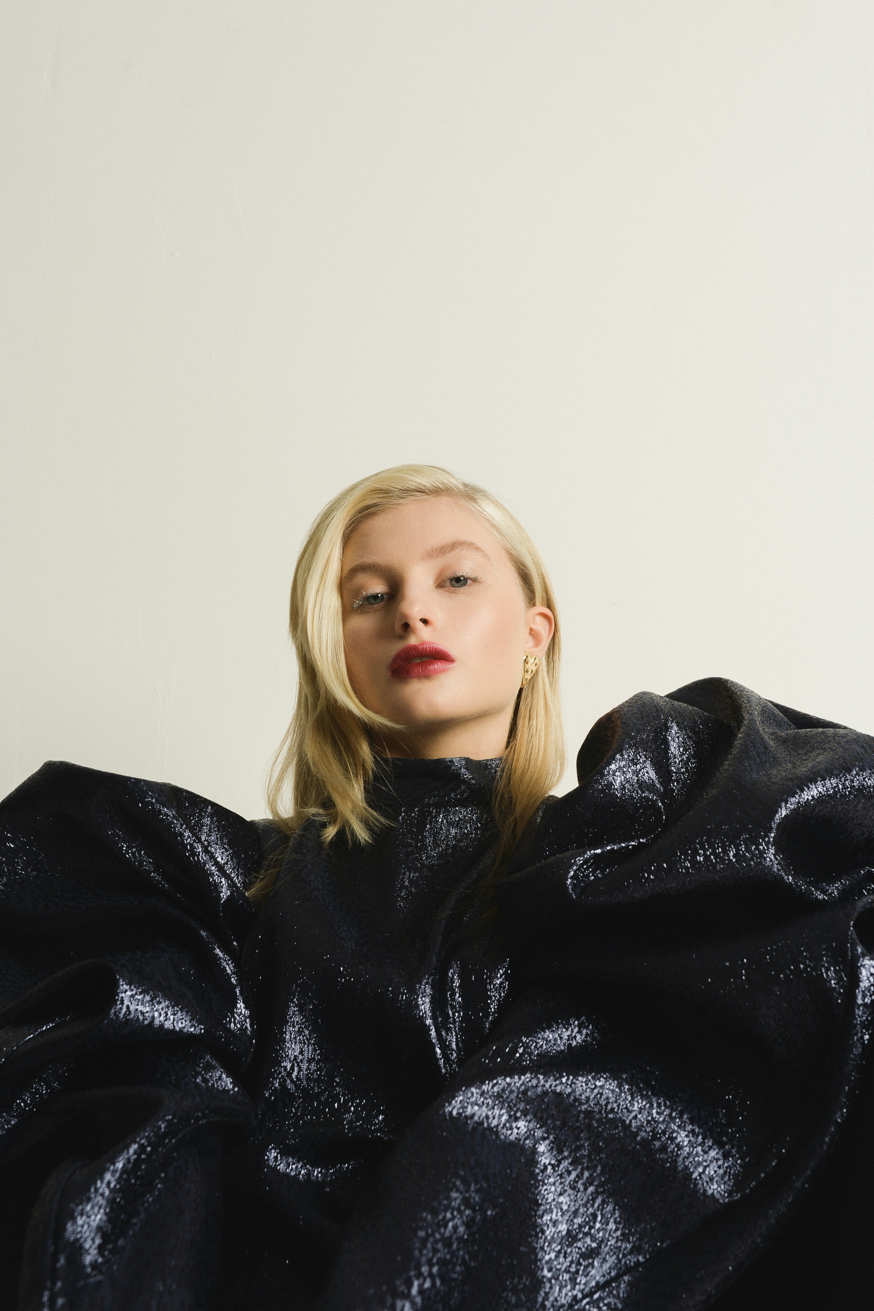 Bleached Velvet: A Quiet Portrait with Dramatic Silhouette