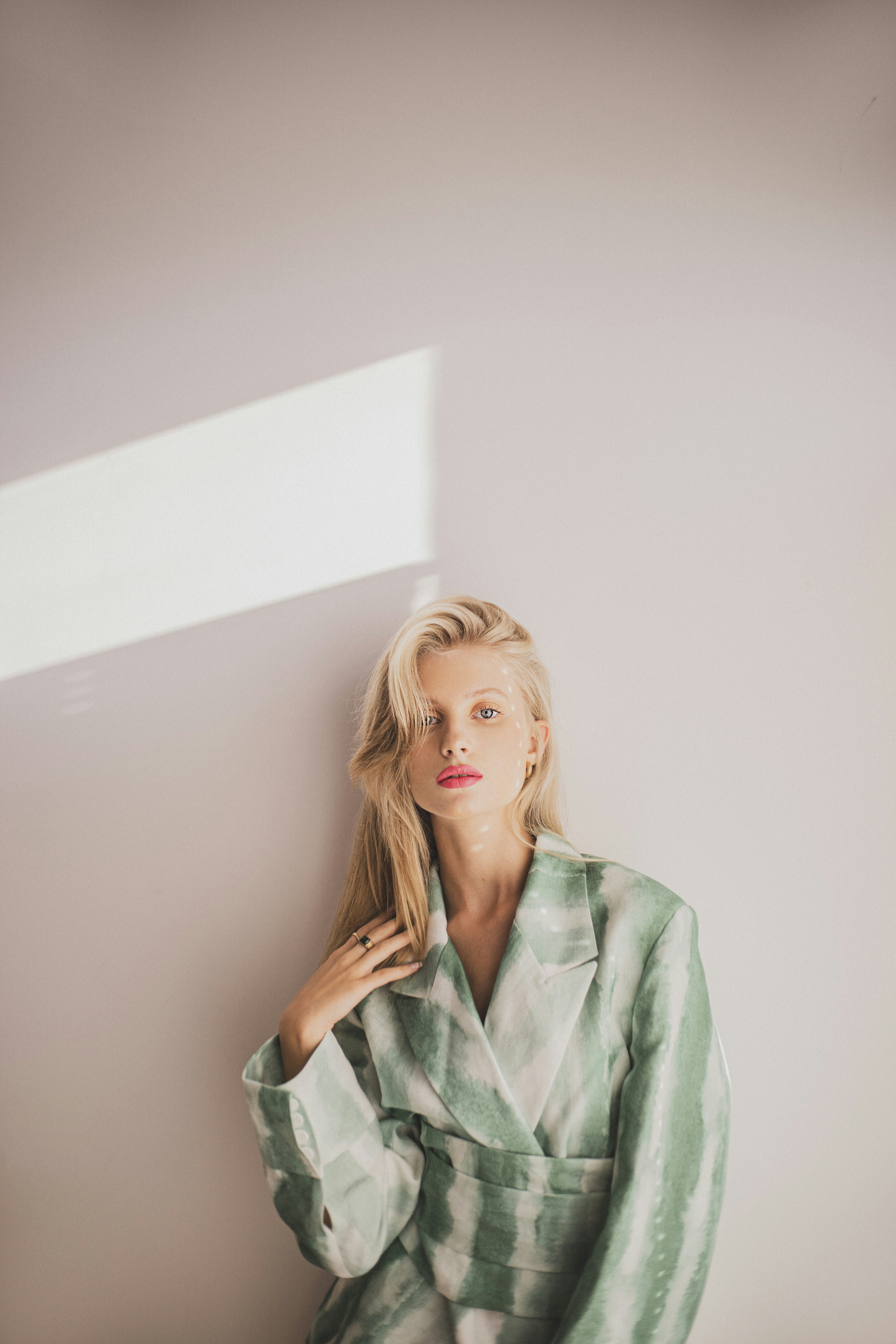 Soft Light, Bold Presence: Portrait in Mint and Ivory
