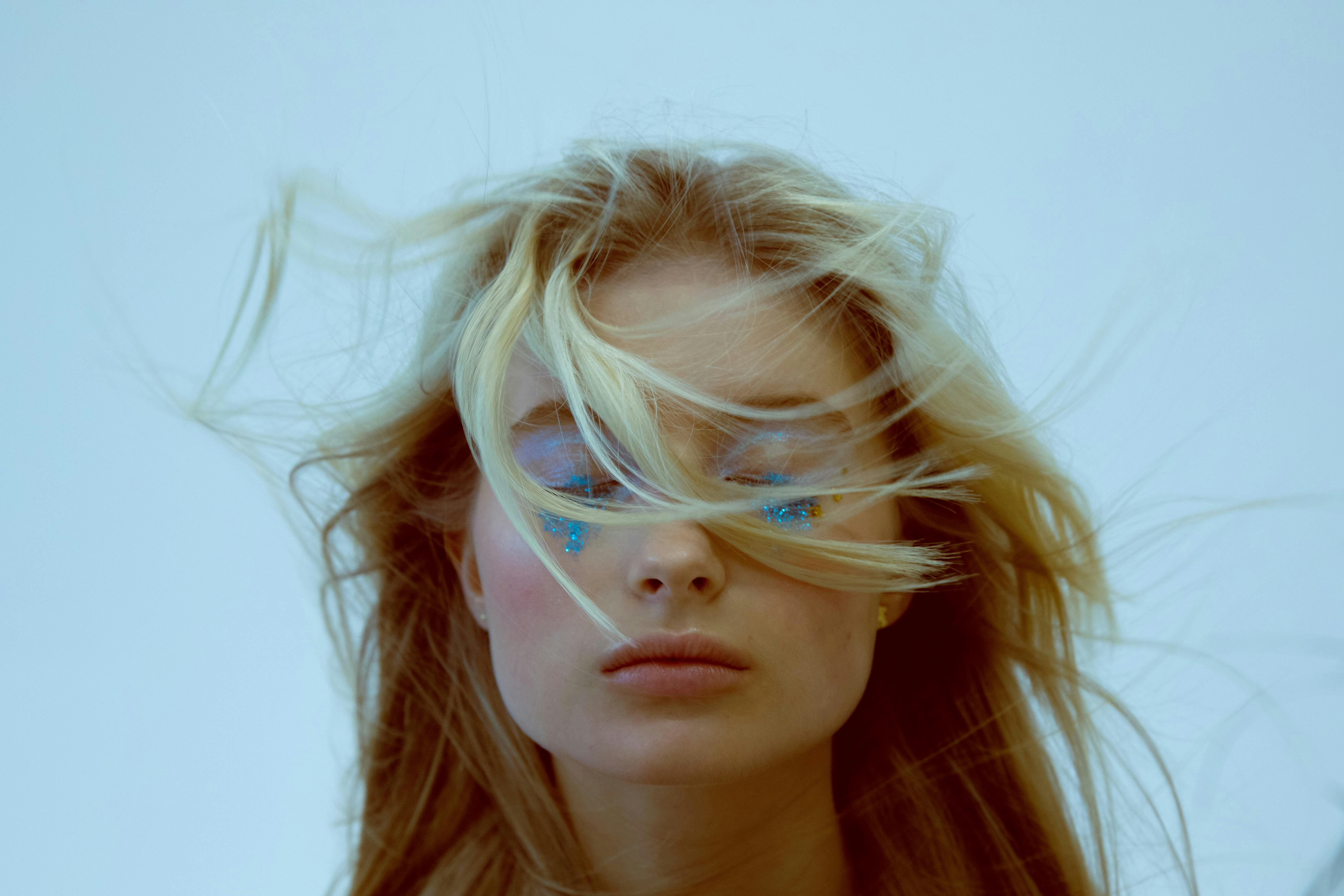Windward Gaze: A Portrait with Blurred Veils