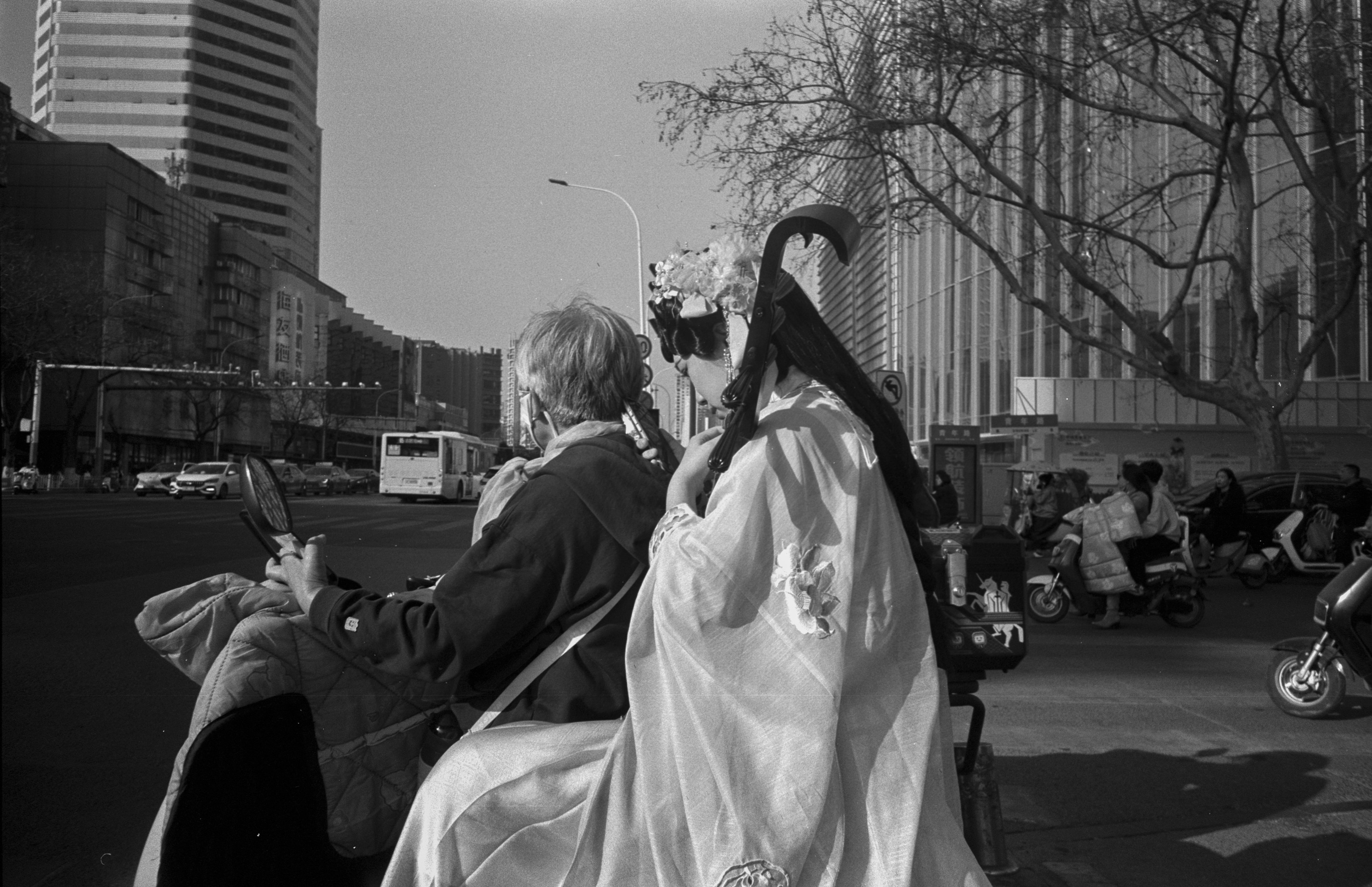 The Silent Rider and the Sage of the City