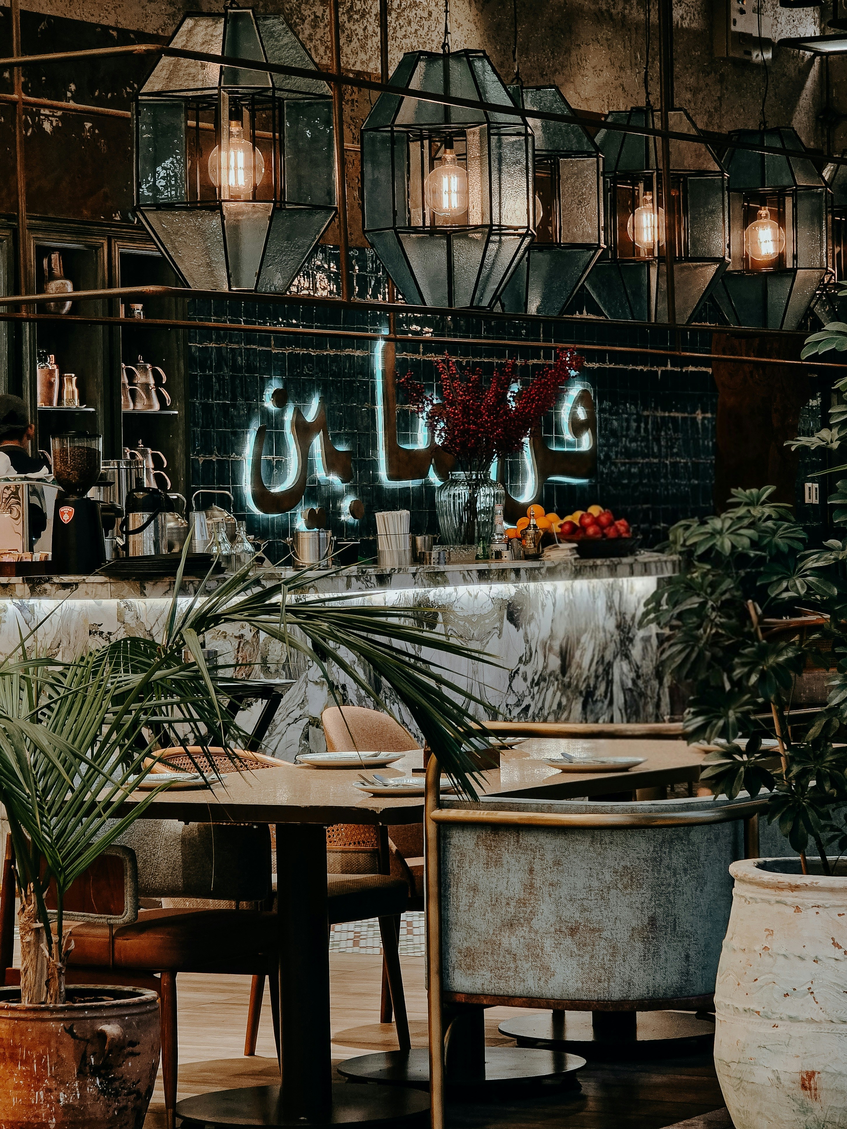 Ambience Served with Lantern Light: A Cozy Corner of the Urban Bar