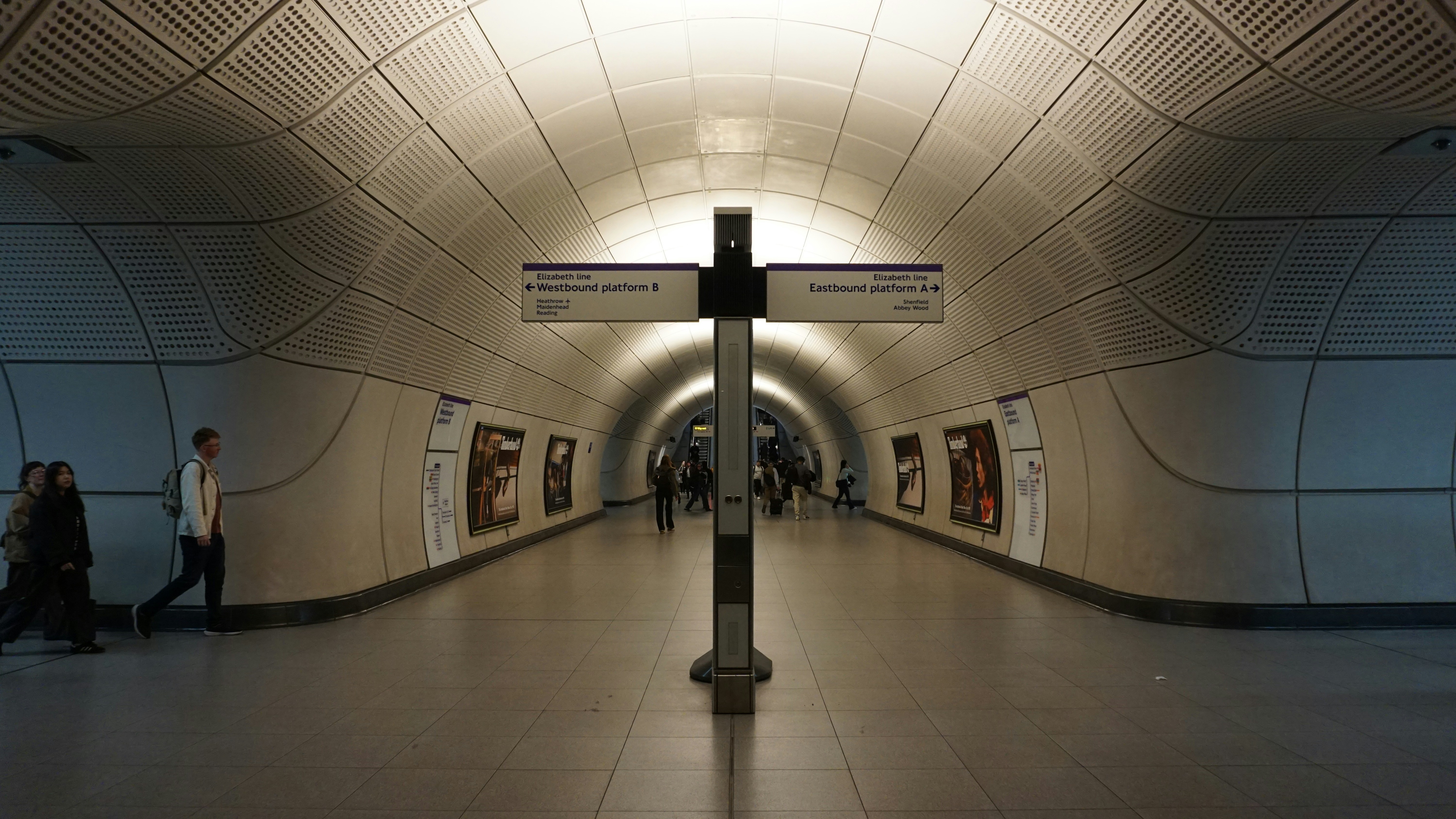 Center Tunnel Crossroad: A Quiet Metro Corridor Framed by Arching Panels