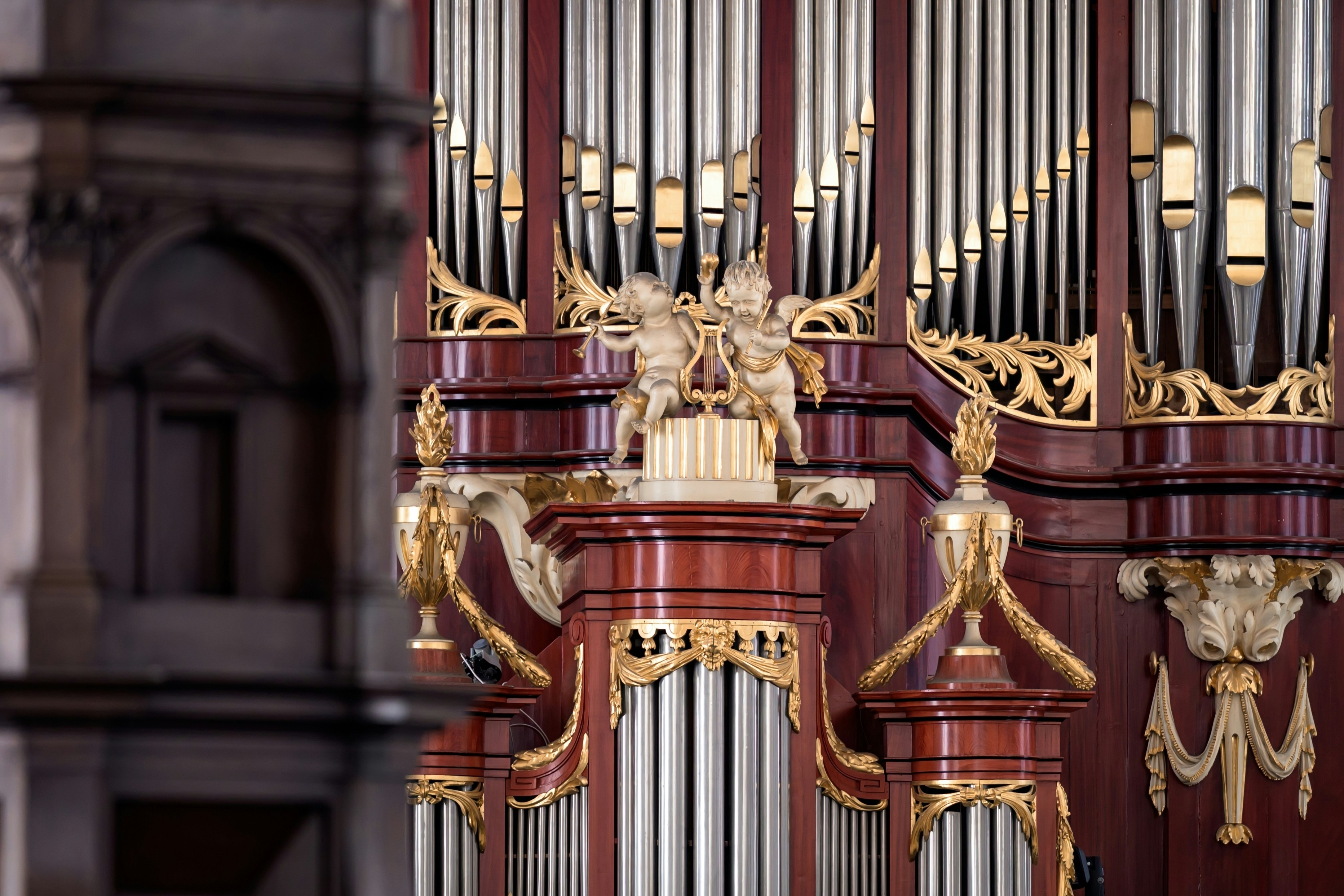 Golden Organs: Ornate Pipework in Cathedral Carillon
