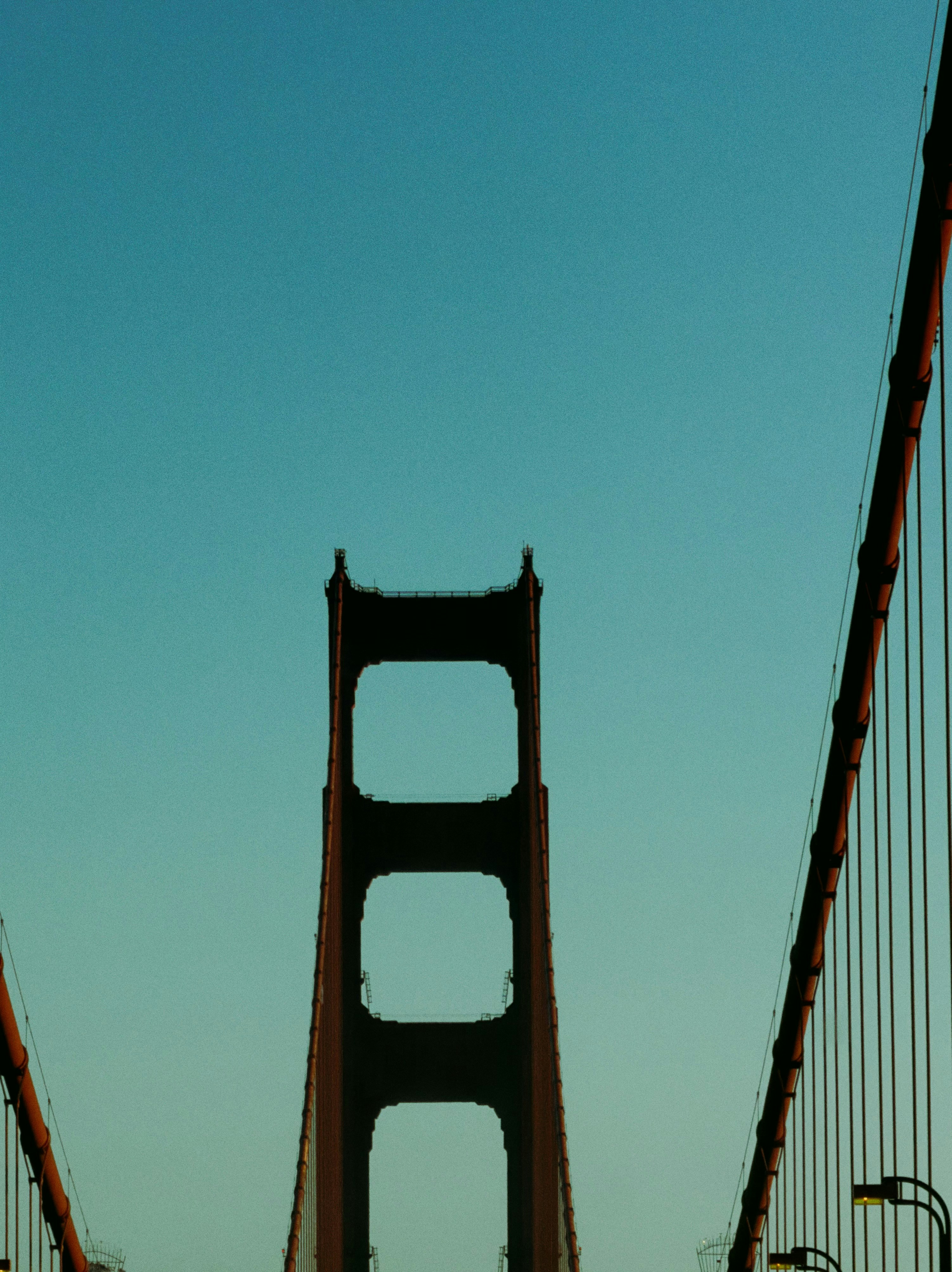 Suspended Arches: The Golden Gate's Tower Reaches the Sky