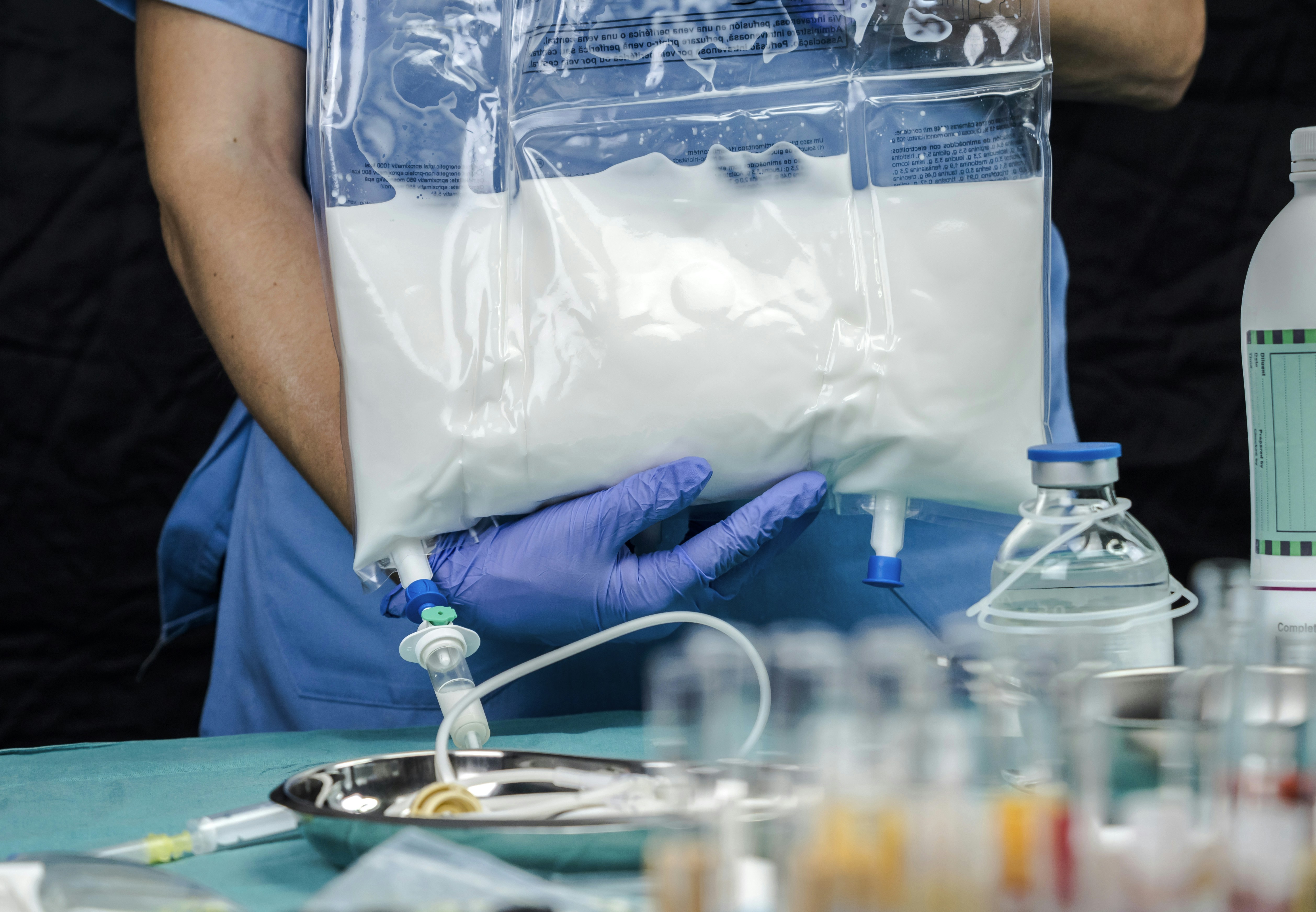 Syringe Bag: Focused Hands in a Clinical Setup