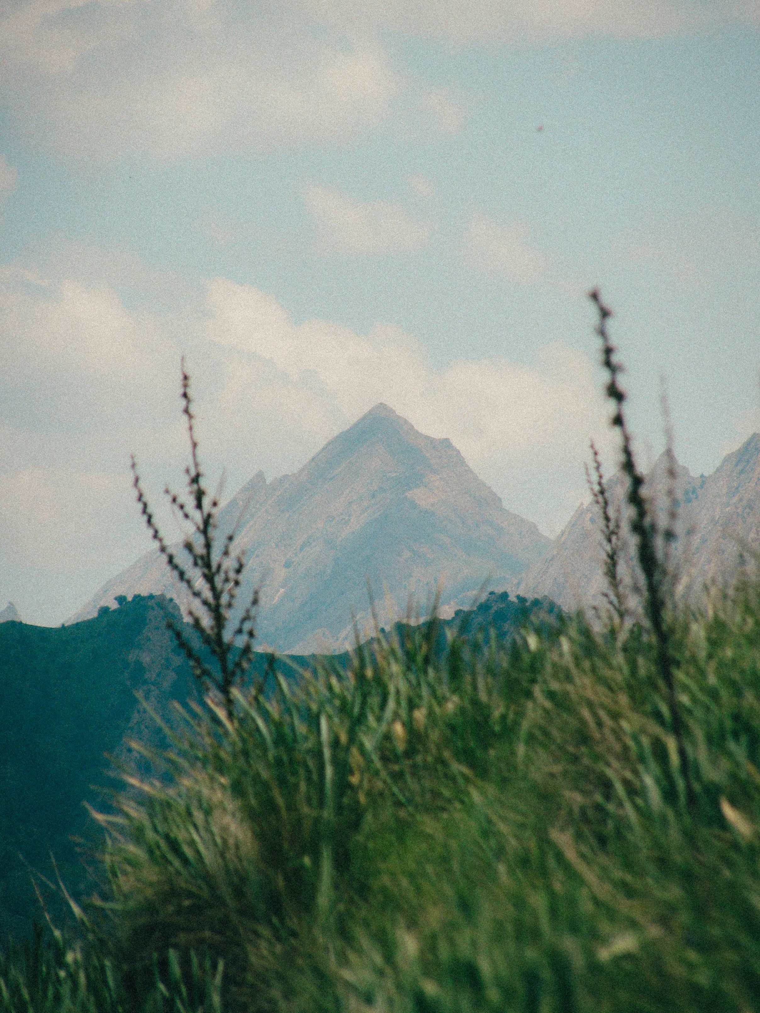 Mountain photo shot on Canon PowerShot SX110 IS