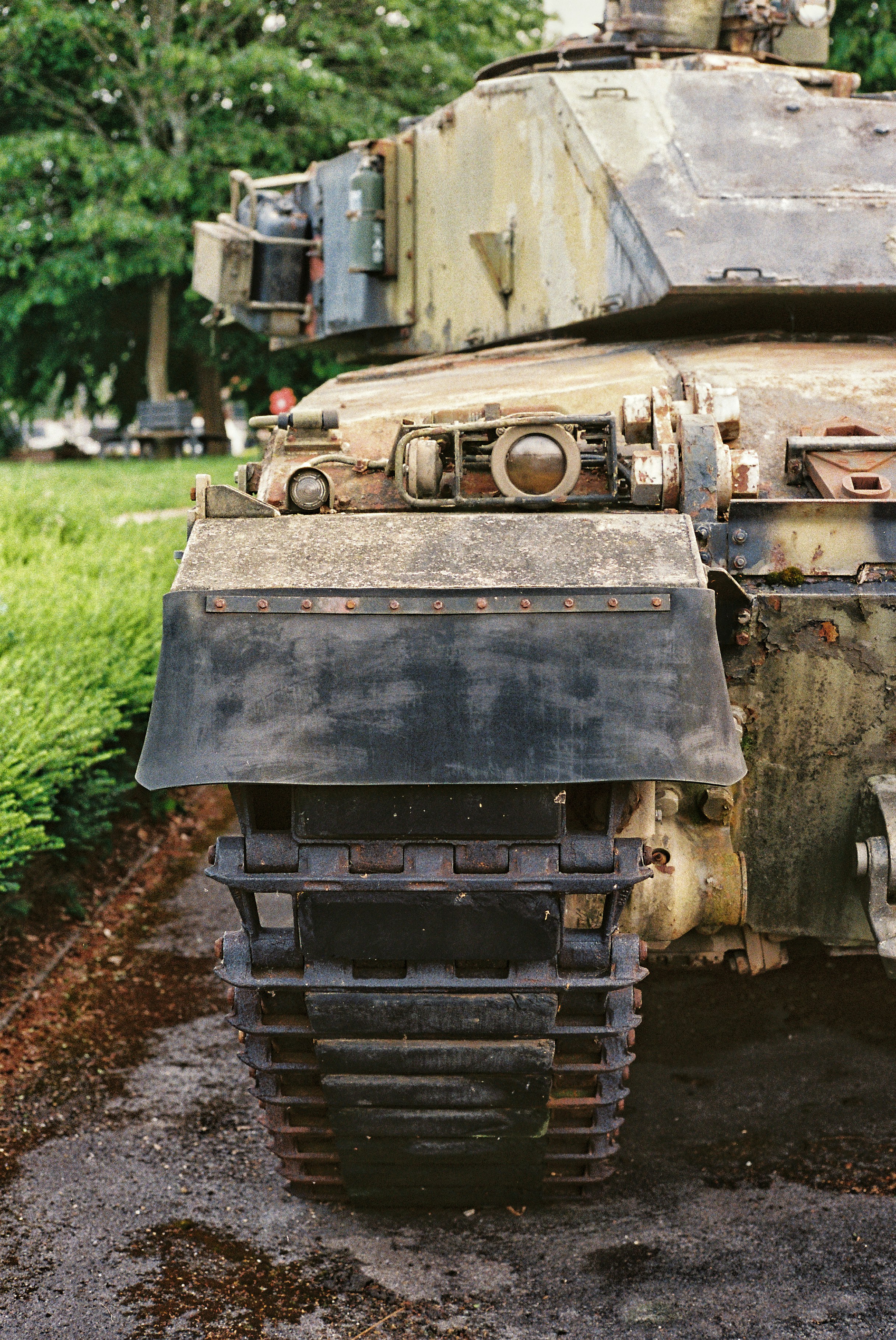 Iron Giant: Weathered Tracks and Tread Marks