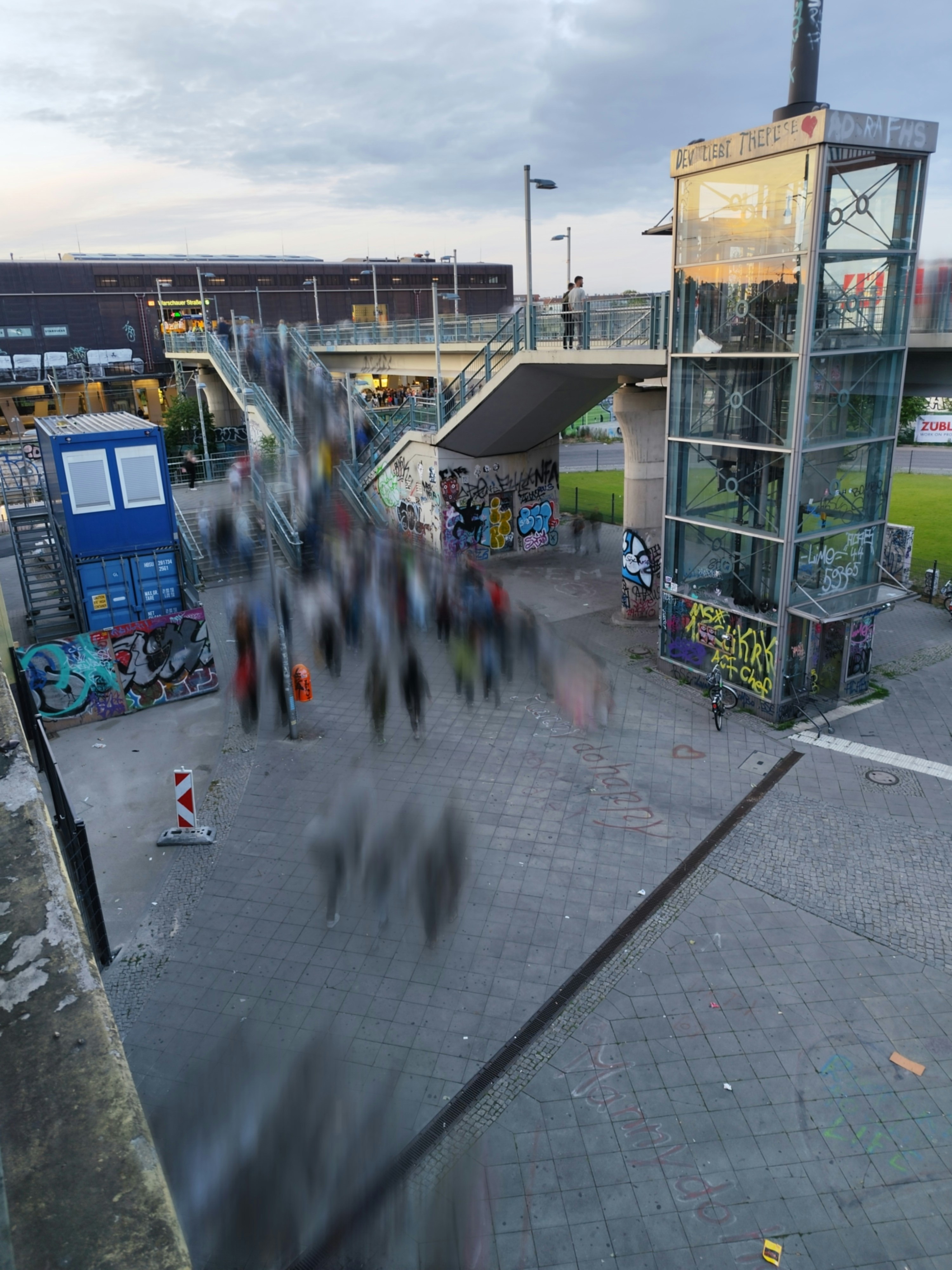 Motion Blur at the Urban Overpass