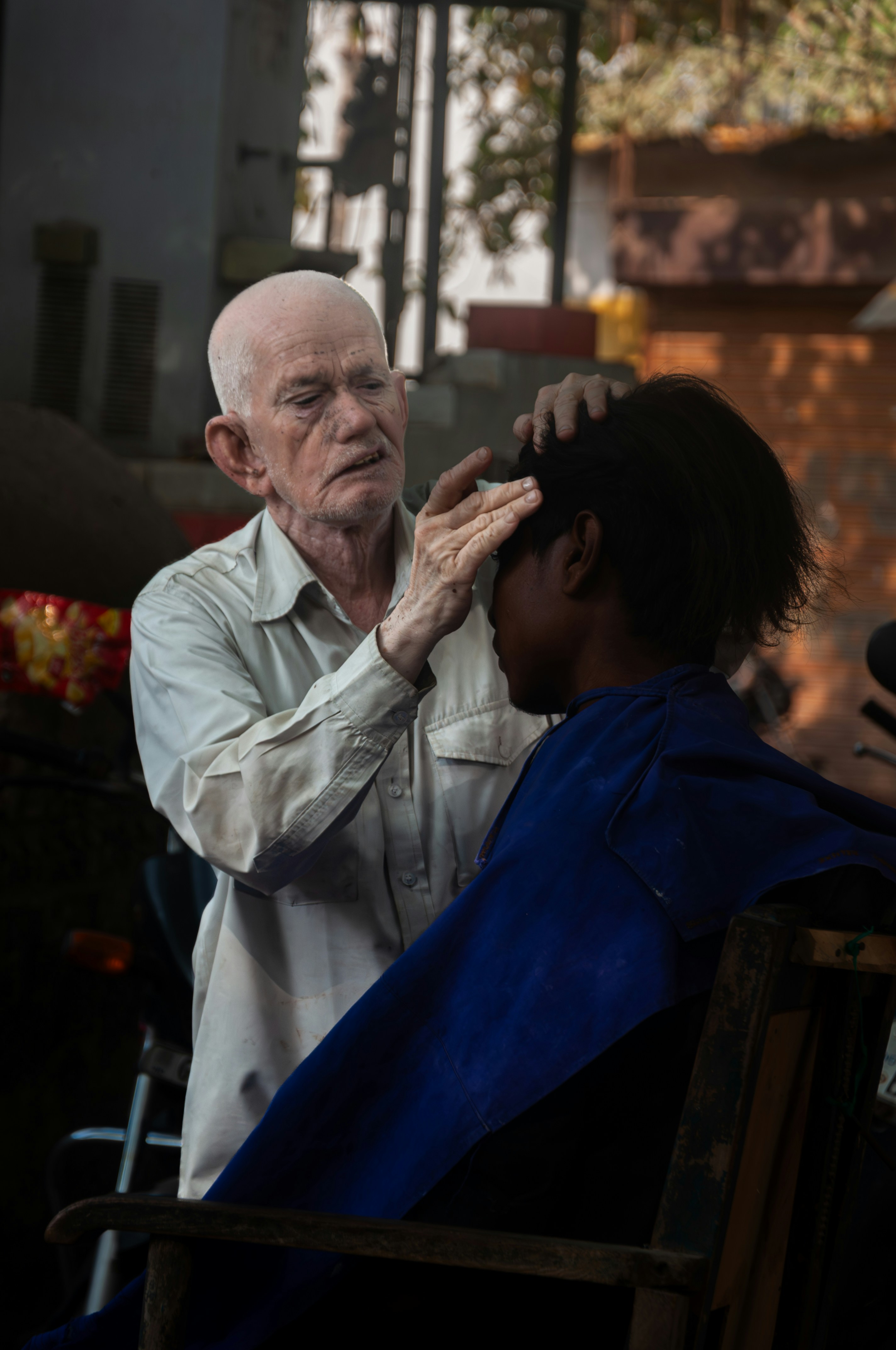 The Healer's Hands: A Quiet Moment of Trust