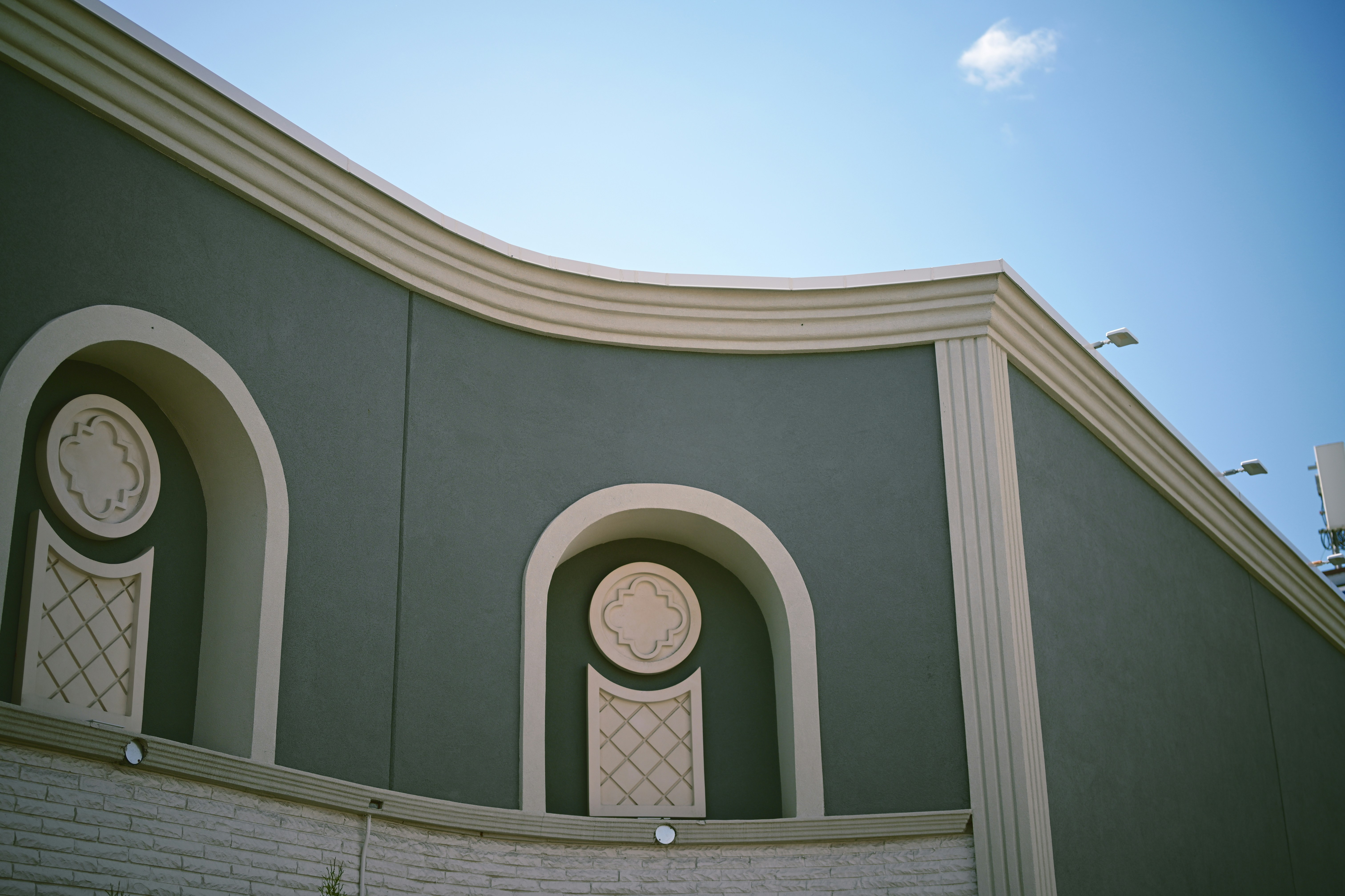 Archway Symmetry Under a Clear Sky